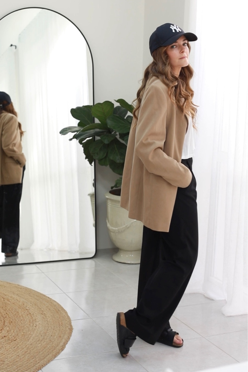 8 Stylish Ways to Wear Baseball Hats with Any Outfit - Magic of Clothes