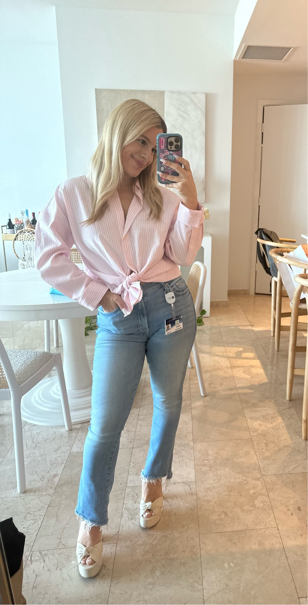 Pastel T-Shirt Outfit Ideas: Embrace Soft and Subtle Hues in Your ...