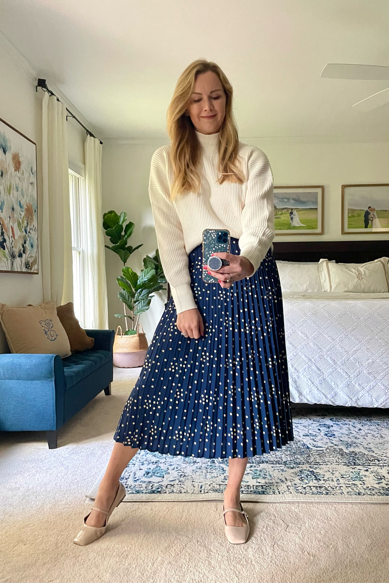 Navigate Navy Blue: 15 Sophisticated Outfit Ideas for All Seasons ...