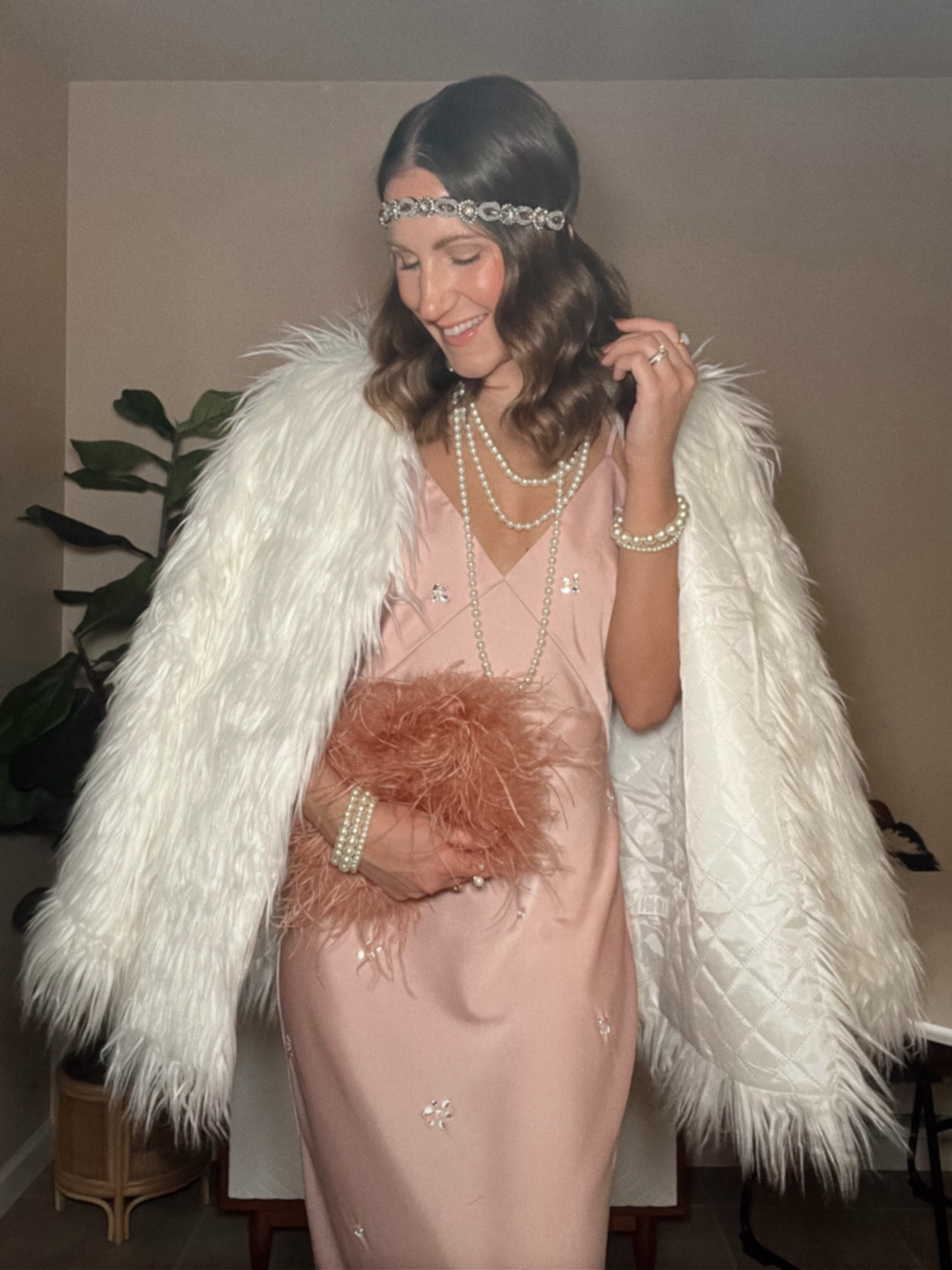 10 Stunning Great Gatsby Outfit Ideas for a Glamorous Look - Magic of ...
