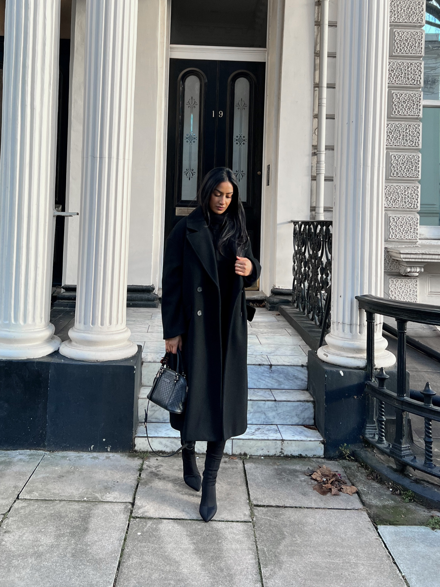 Channel Your Inner Rebel: 15 All-Black Outfit Ideas for Every Occasion ...