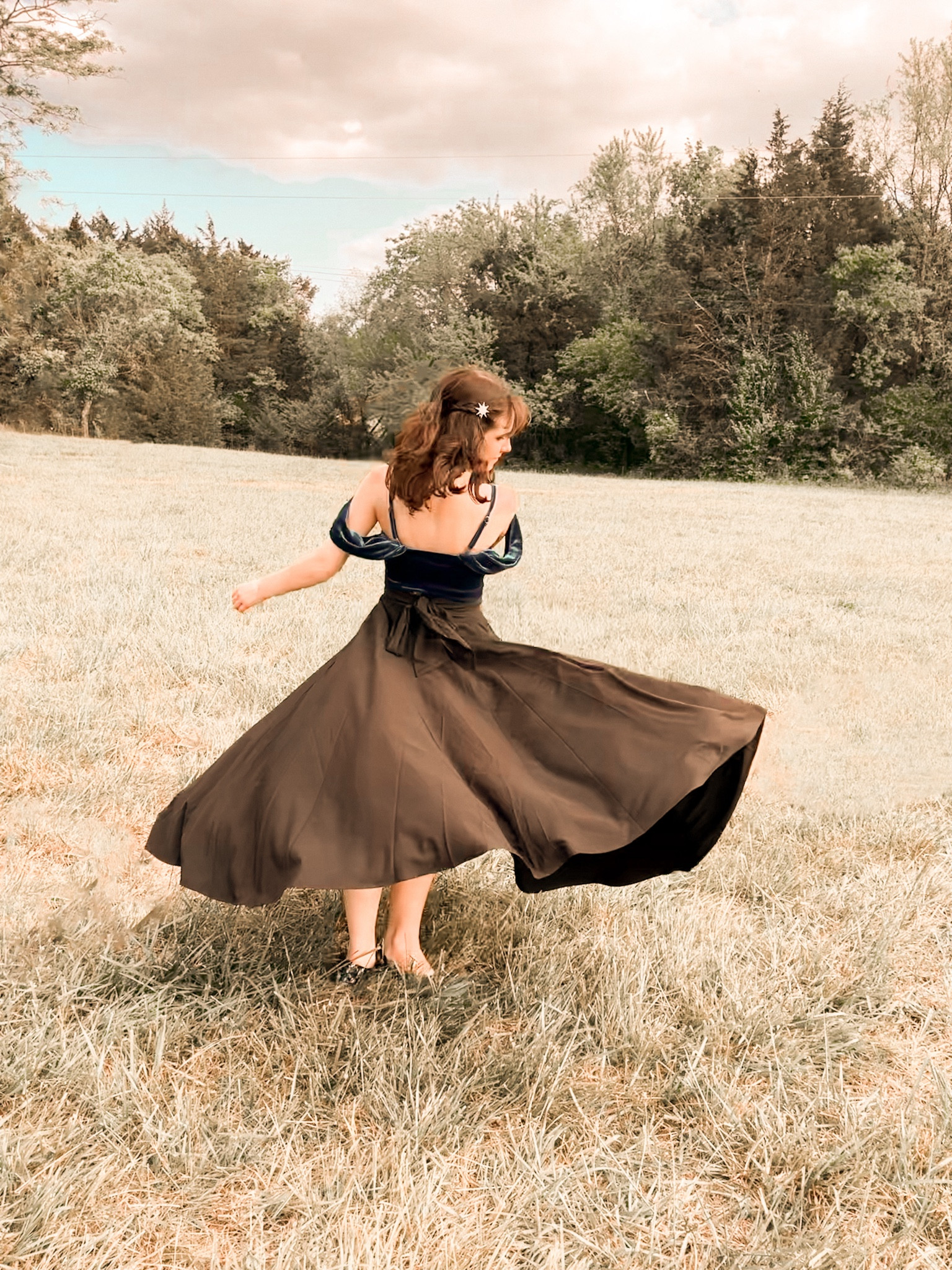 "7 Enchanting Renaissance Outfit Ideas to Elevate Your Historical Style ...