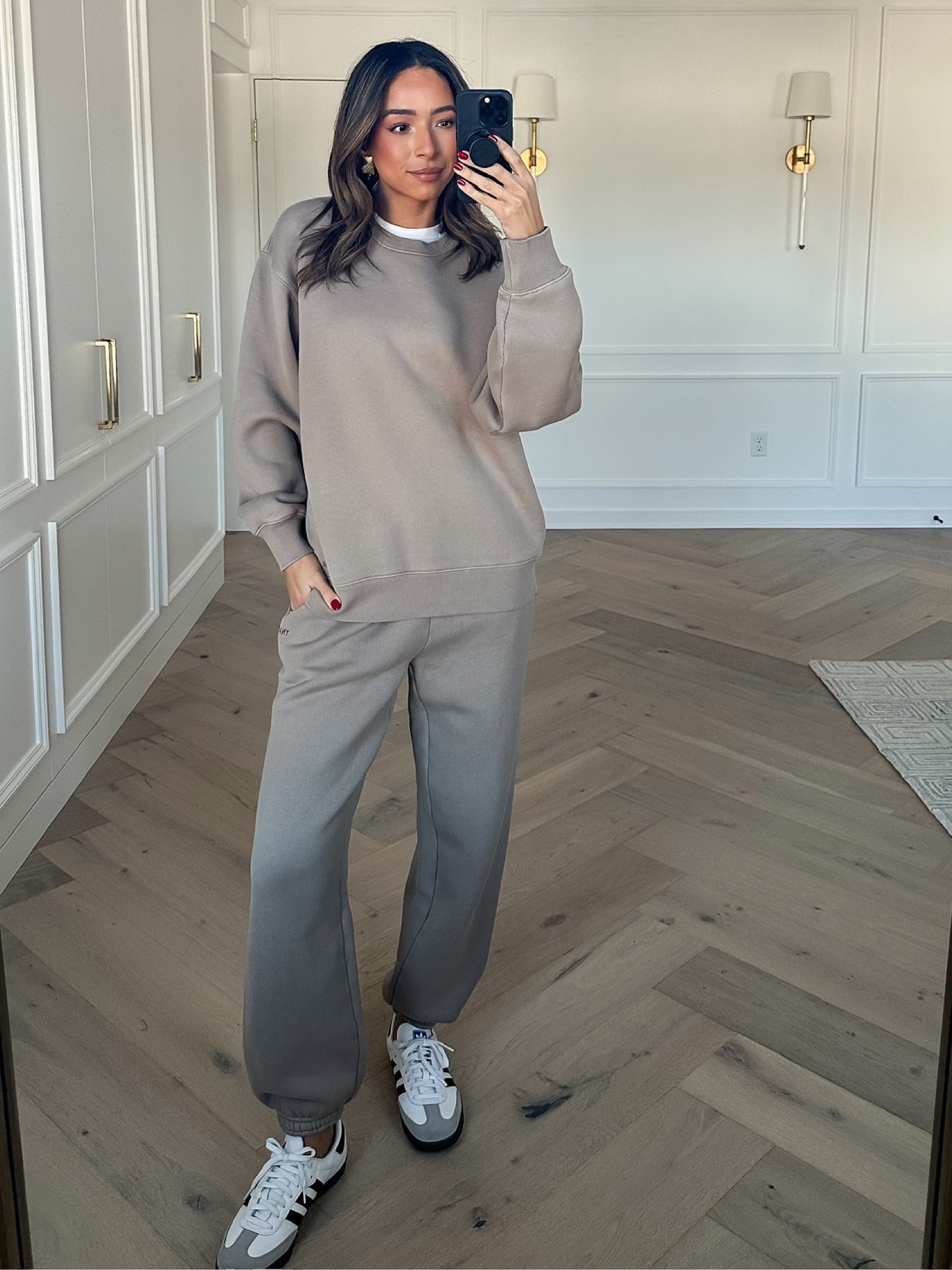 Elegant in Grey: 15 Timeless Outfit Ideas for Effortless Sophistication ...