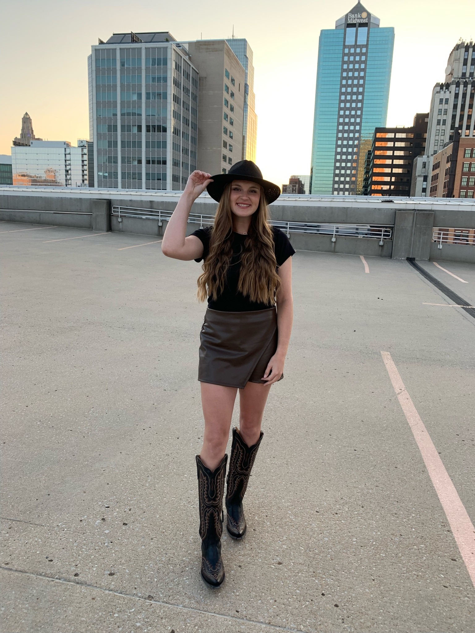 Zach Bryan Concert Fashion Guide - Magic of Clothes