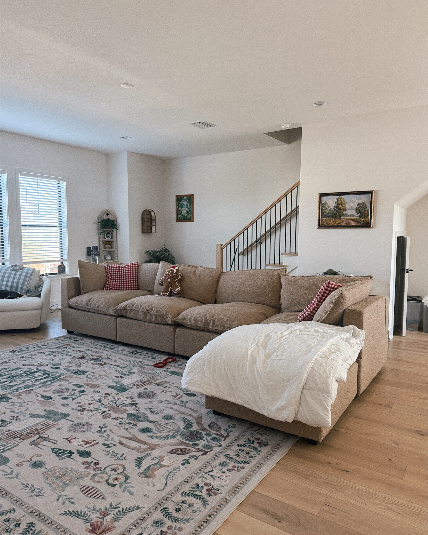 Kova L-Shape + Ottoman curated on LTK