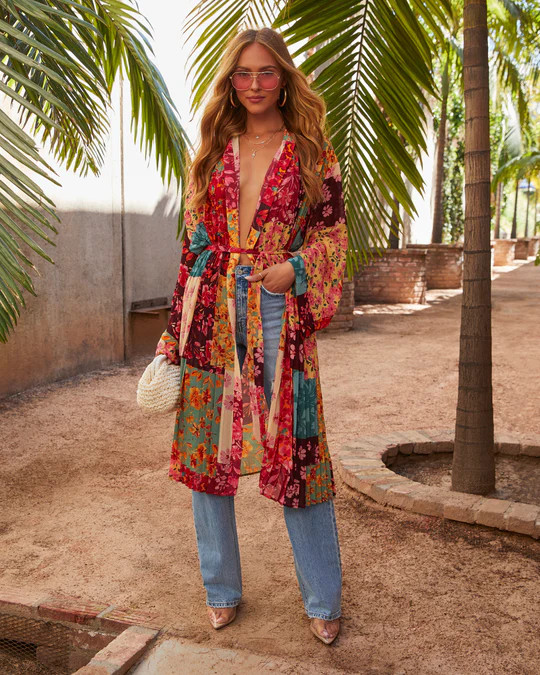 7 Stylish Kimono Outfit Ideas to Elevate Your Wardrobe - Magic of Clothes