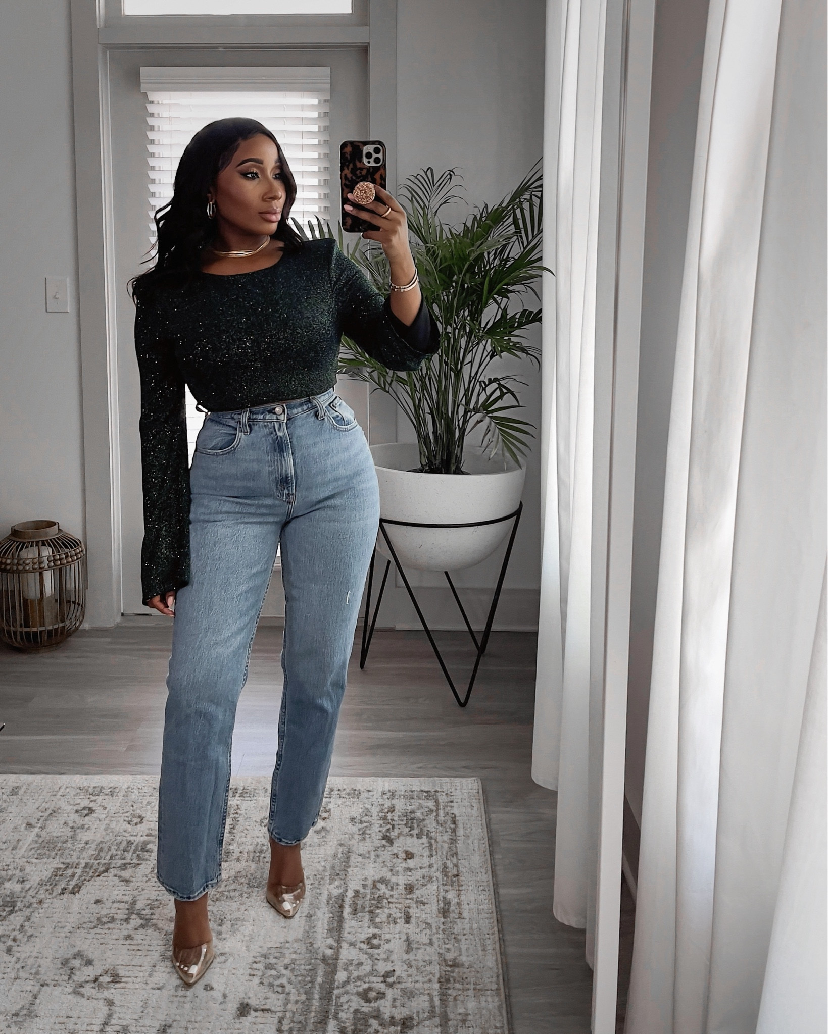 “Ageless Glamour: Chic Night Out Outfit Ideas for Mature Women” – Magic ...