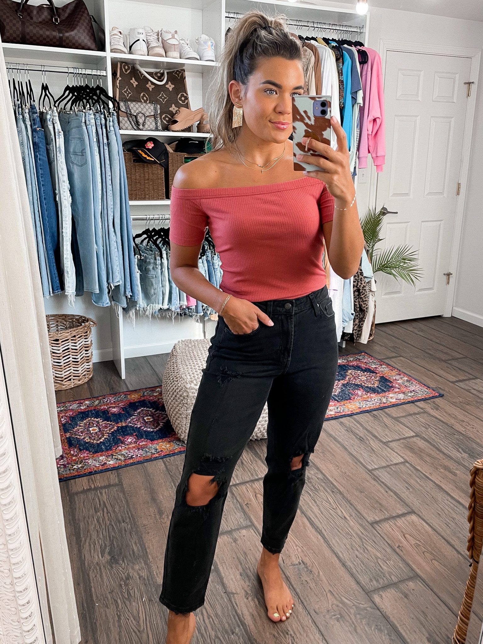 Pretty in Pink: T-Shirt Outfit Ideas That Make a Statement - Magic of ...