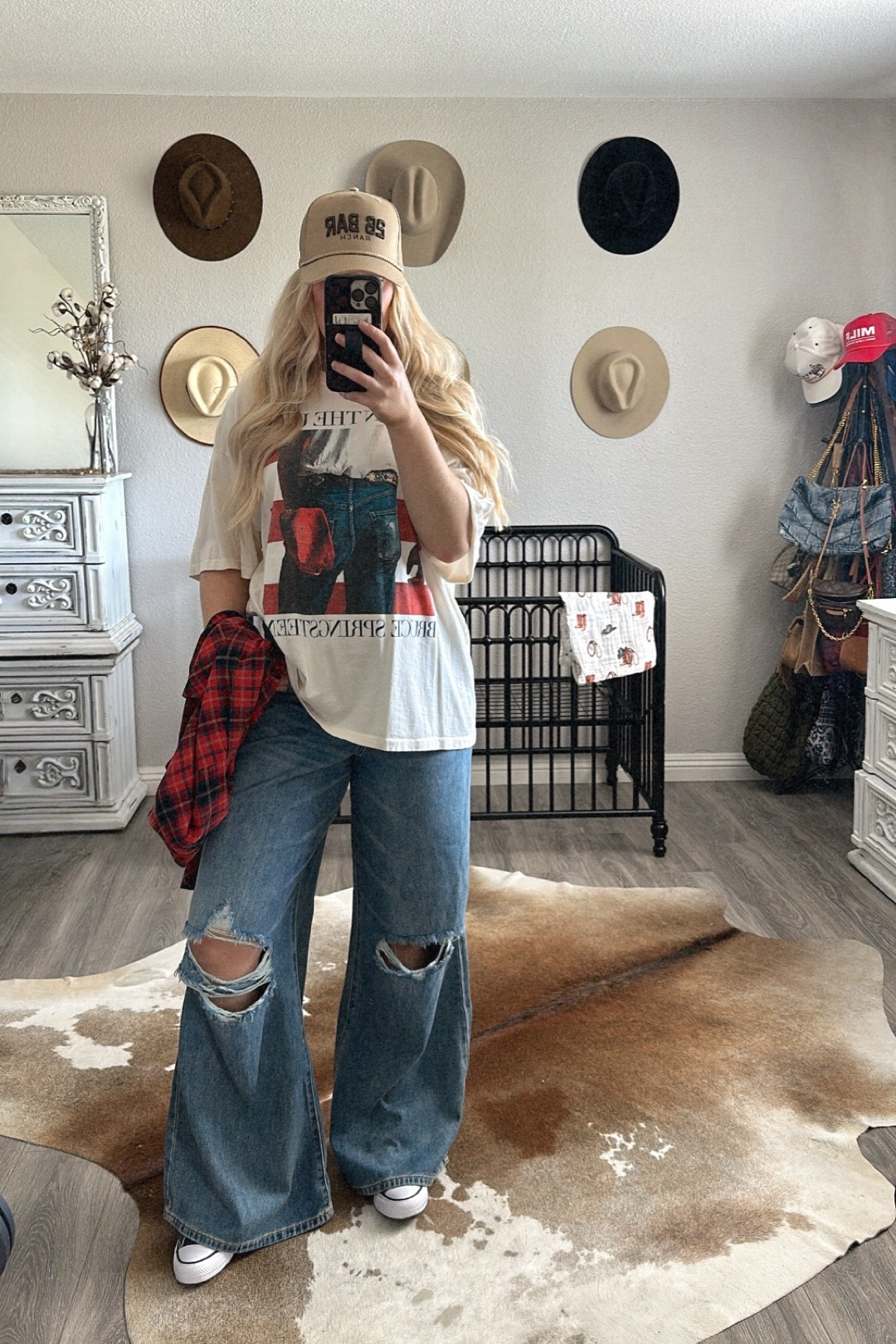 Classic Bruce Springsteen Concert Attire Suggestions - Magic of Clothes