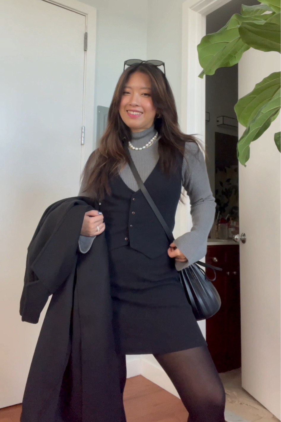 “10 Chic December Outfit Ideas to Keep You Cozy and Stylish All Month ...