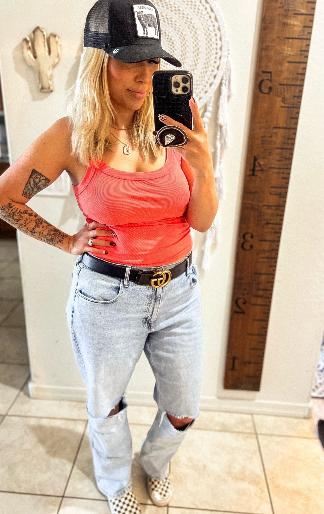 "10 Trendy Vans Slip-On Outfit Ideas to Elevate Your Street Style ...