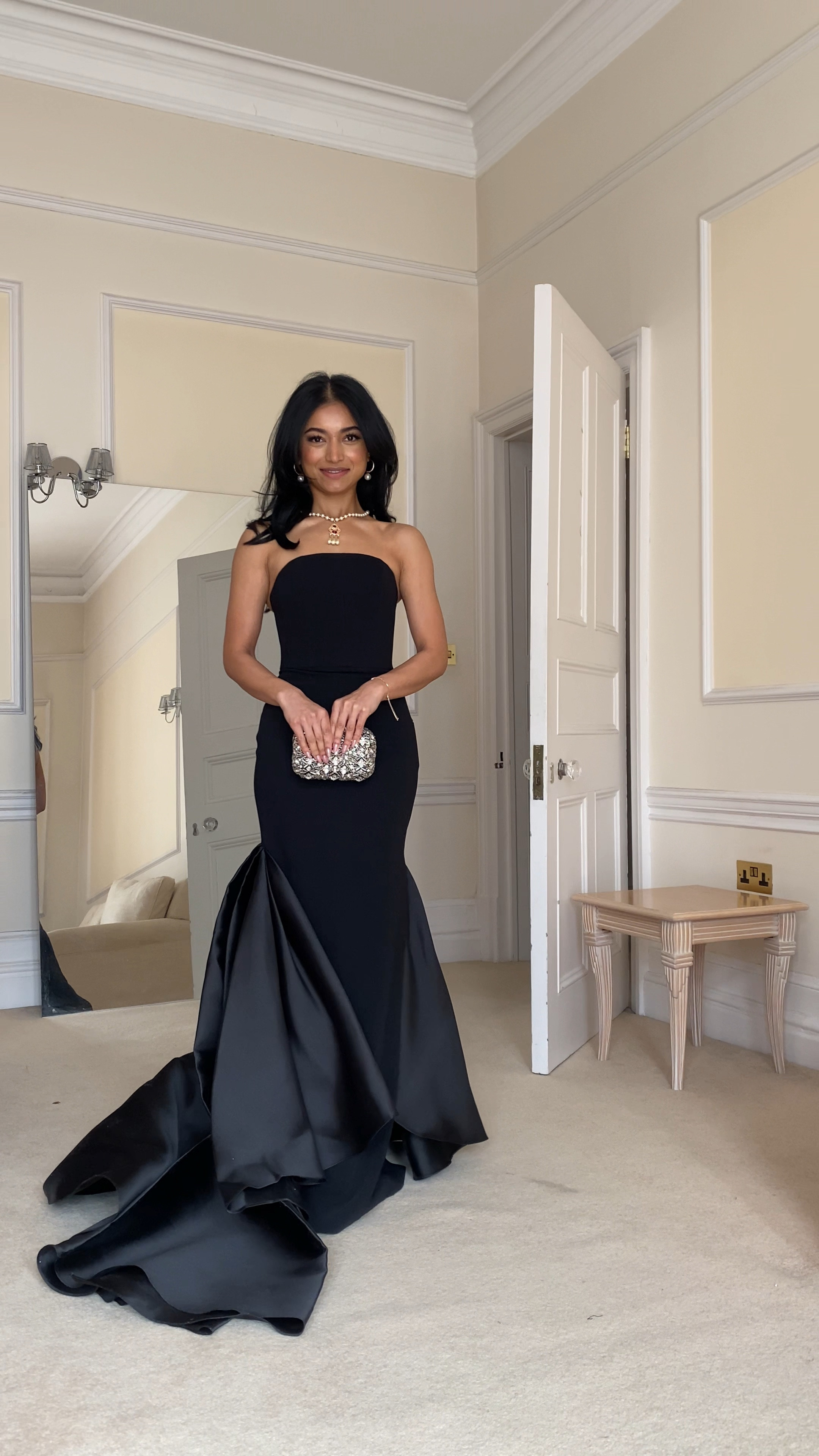 Jodi trägerlose Robe aus Crêpe und … curated on LTK