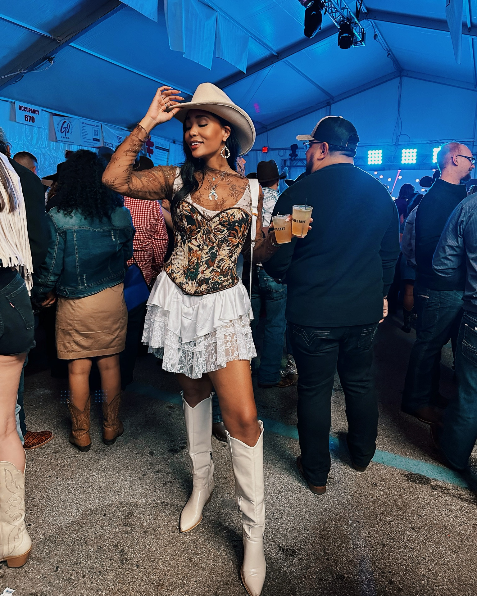 Tate McRae Concert Outfit Styling Tips - Magic of Clothes