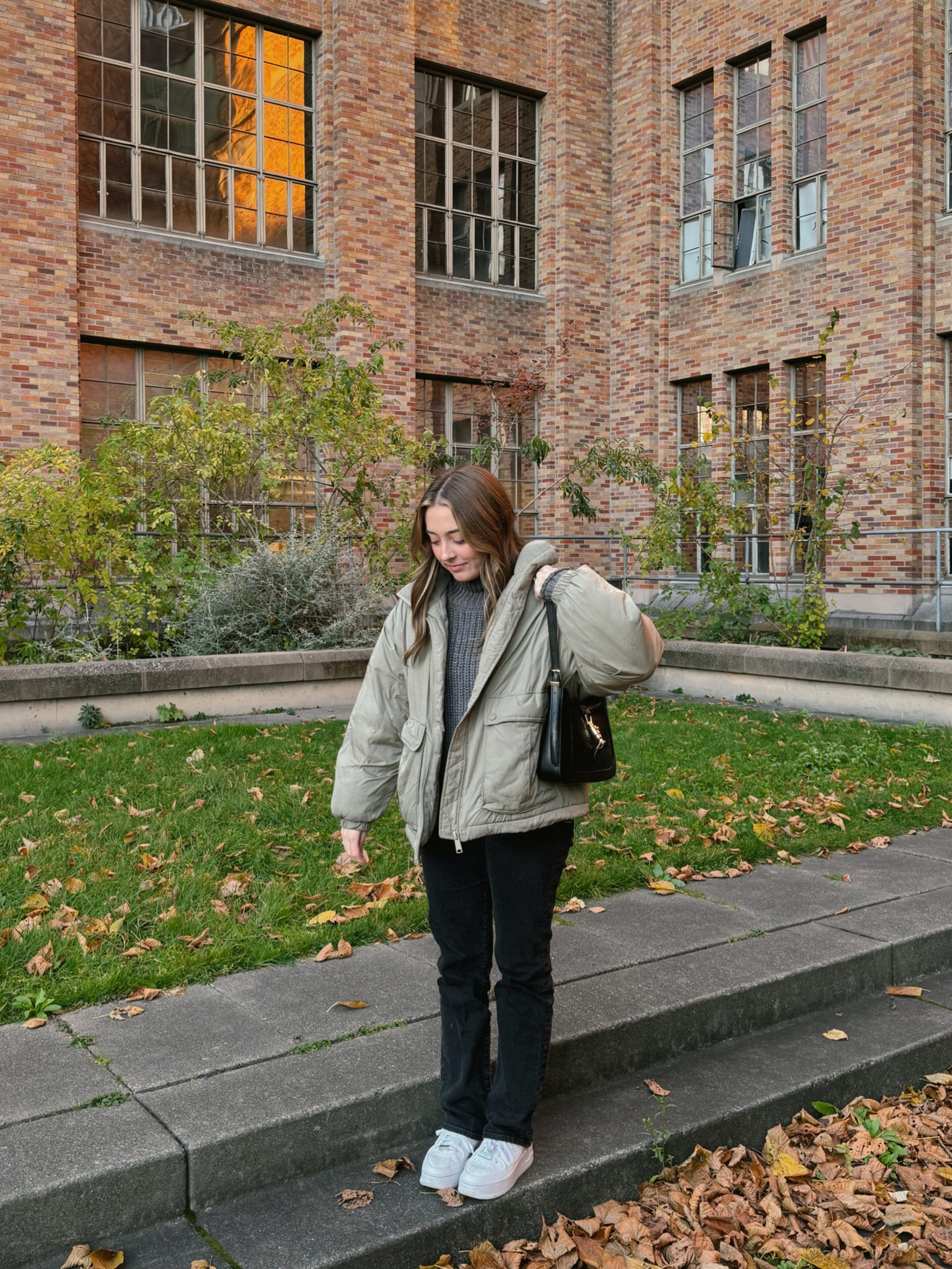 7 Cozy Winter Picnic Outfit Ideas to Stay Stylish and Warm - Magic of ...