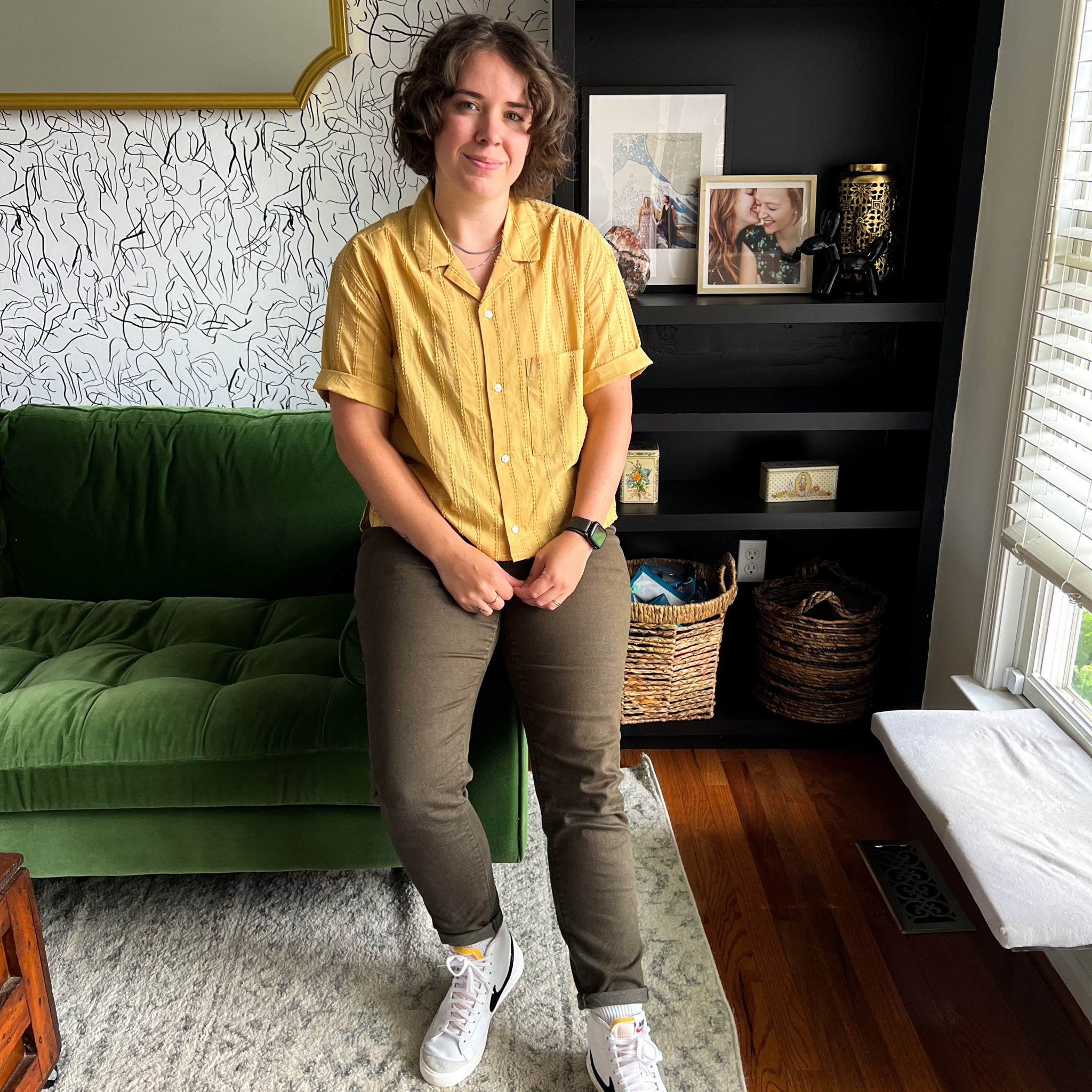 "10 Trendsetting Non-Binary Outfit Ideas to Elevate Your Style in 2023 ...