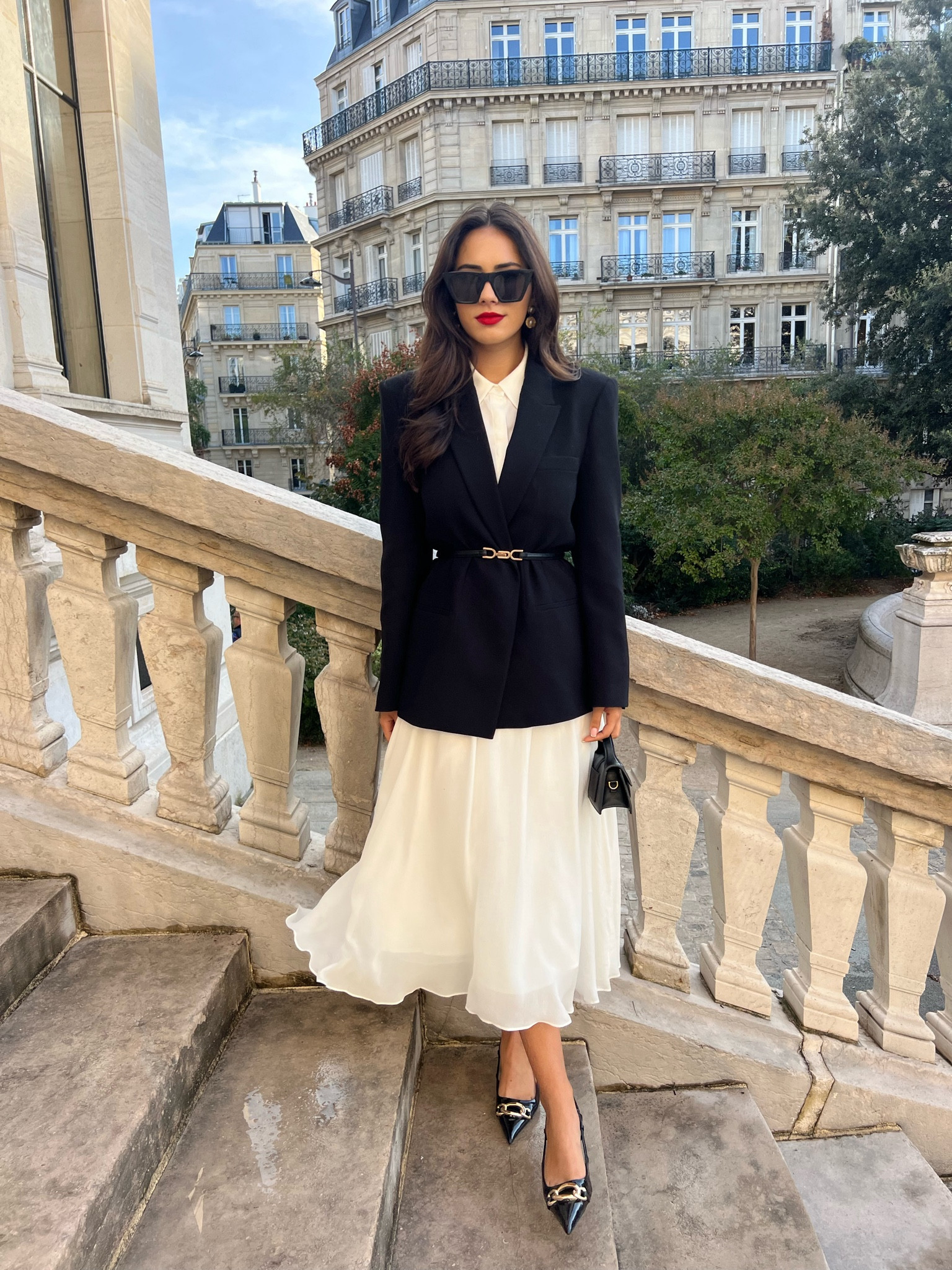 7 Chic and Professional Outfit Ideas for Accountants to Elevate Your ...