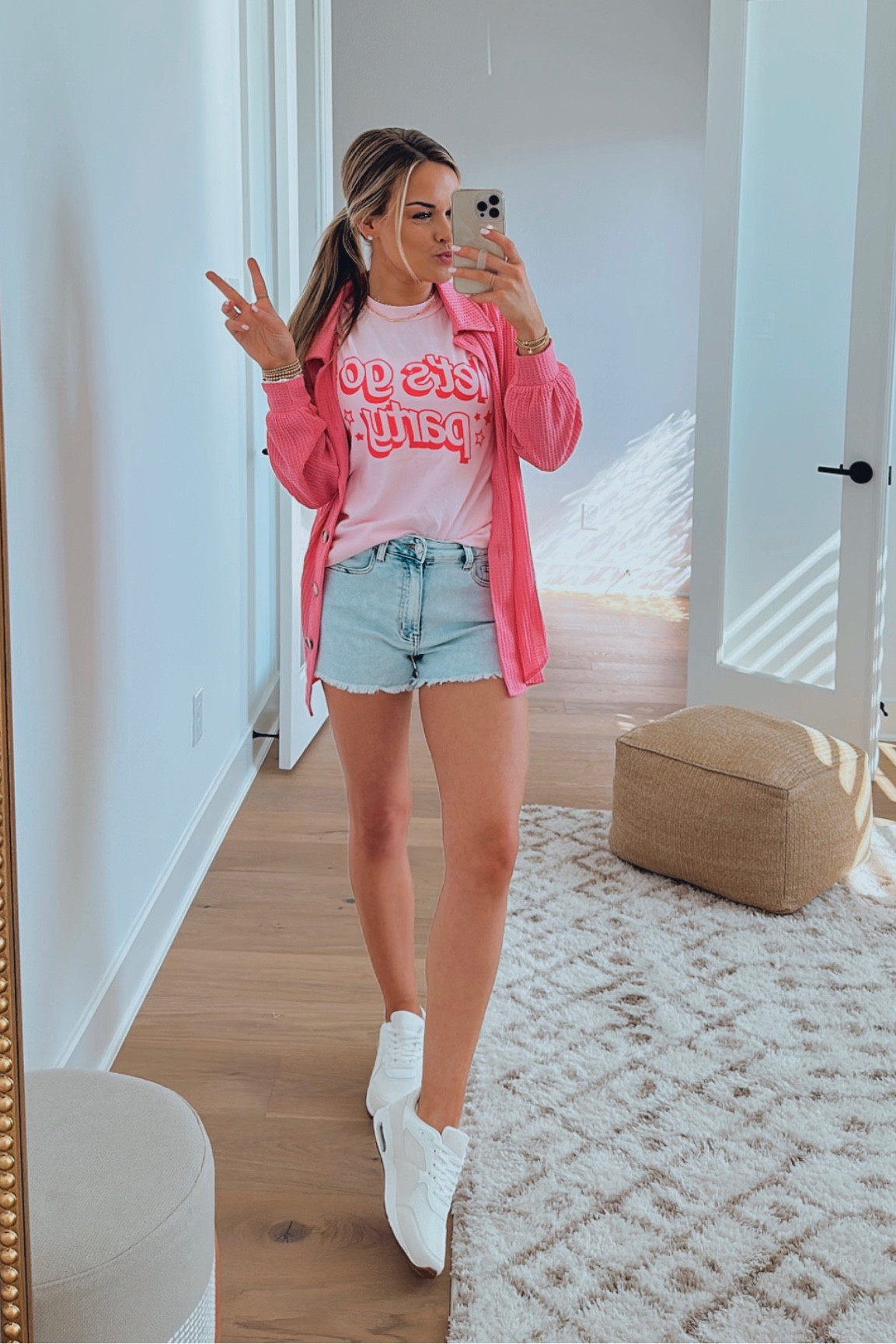 Pretty in Pink: T-Shirt Outfit Ideas That Make a Statement - Magic of ...