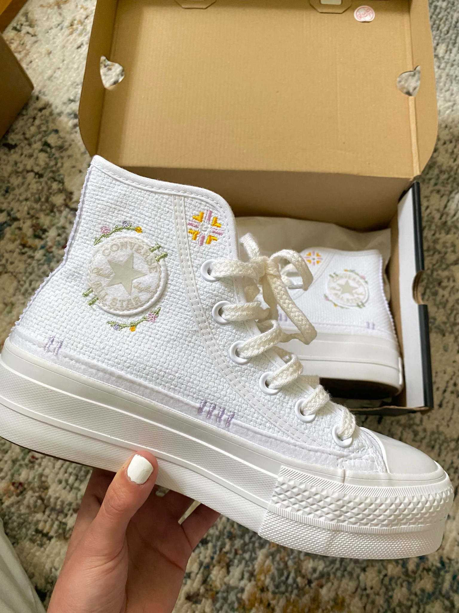 5 Platform Converse Outfits to Elevate Your Style - Magic of Clothes