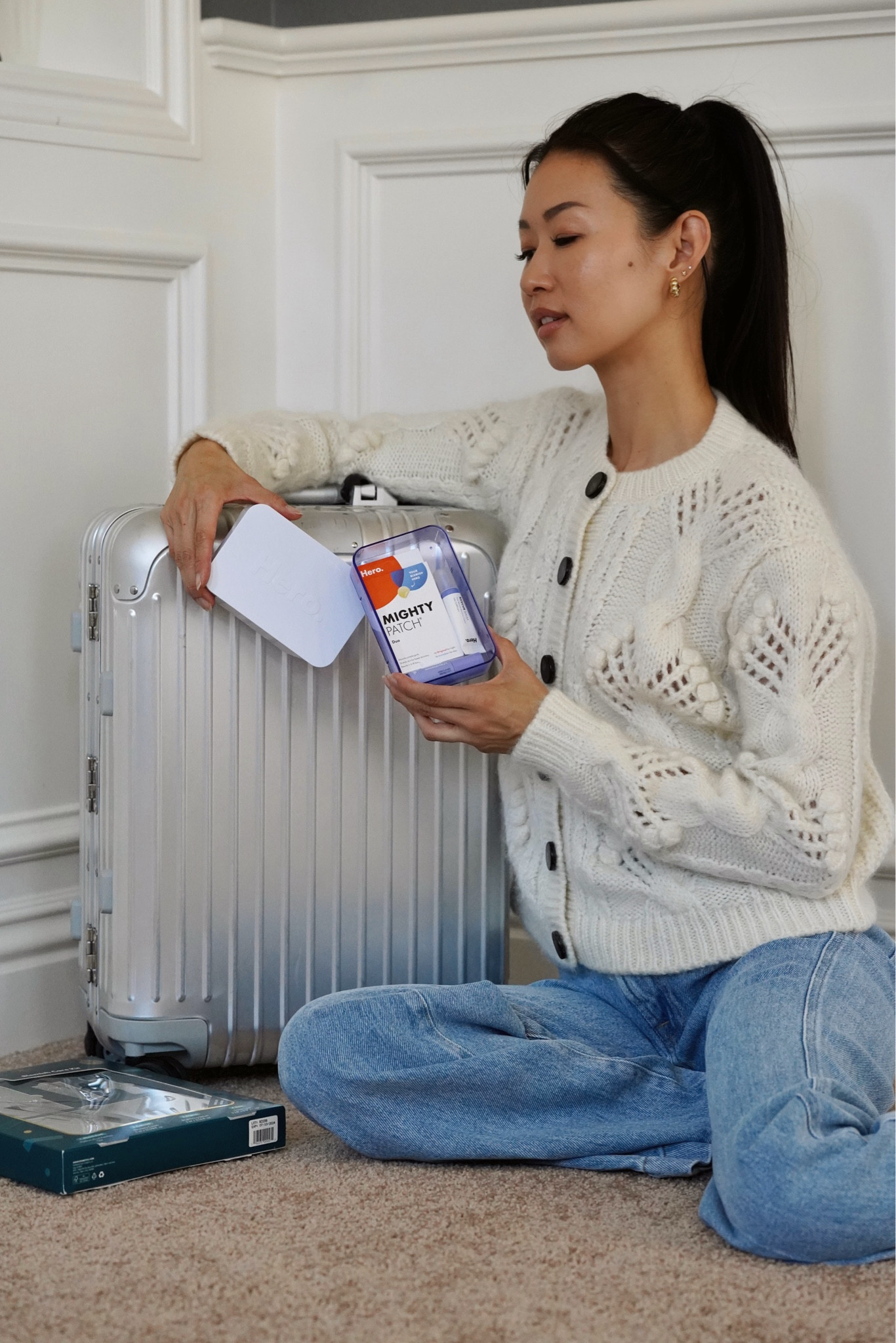 "Jet-Set Style: Effortlessly Chic Travel-Friendly Outfits" - Magic of ...