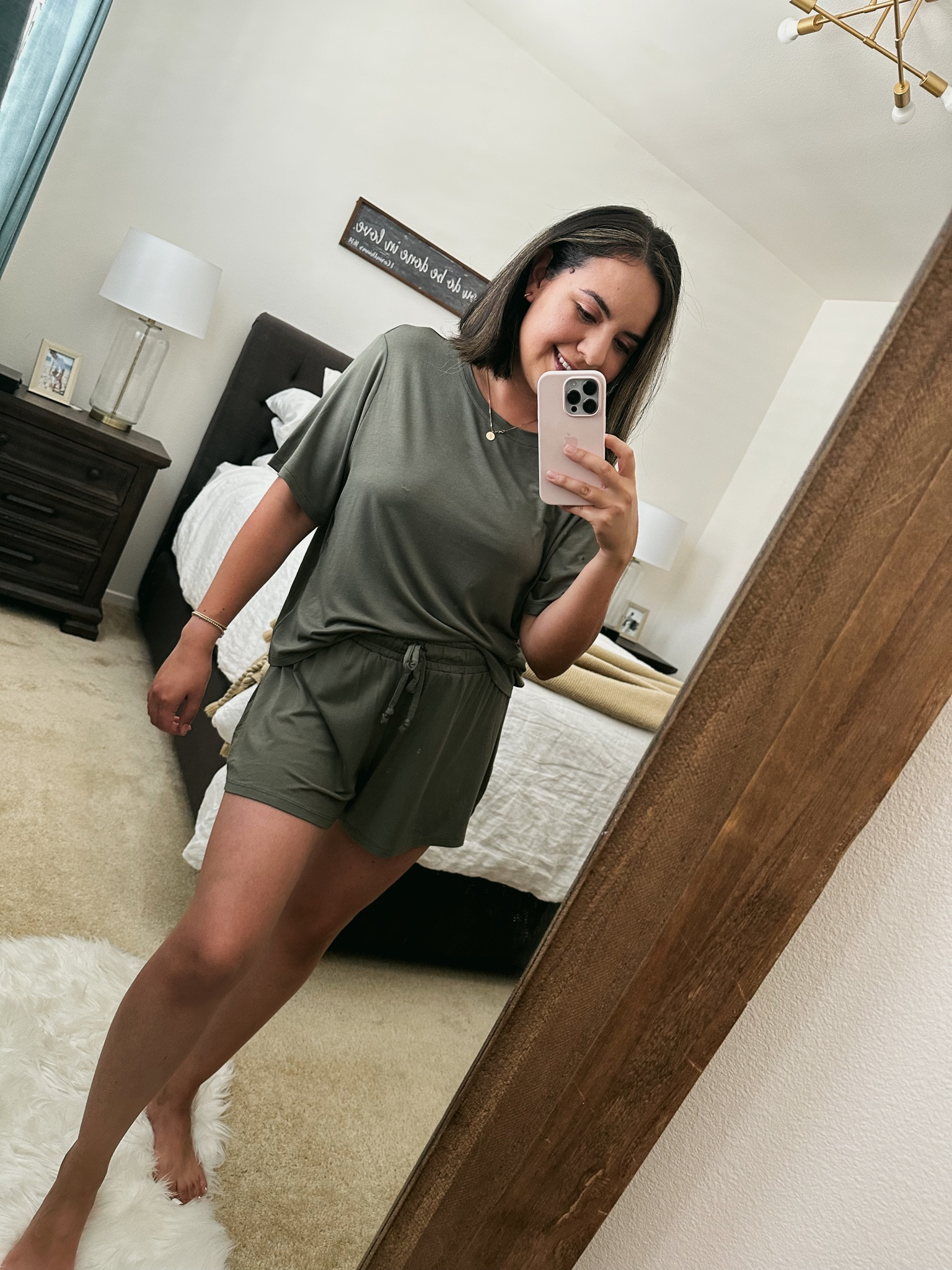 Olive Chic: 15 Earthy Outfit Ideas for Effortless Elegance - Magic of ...