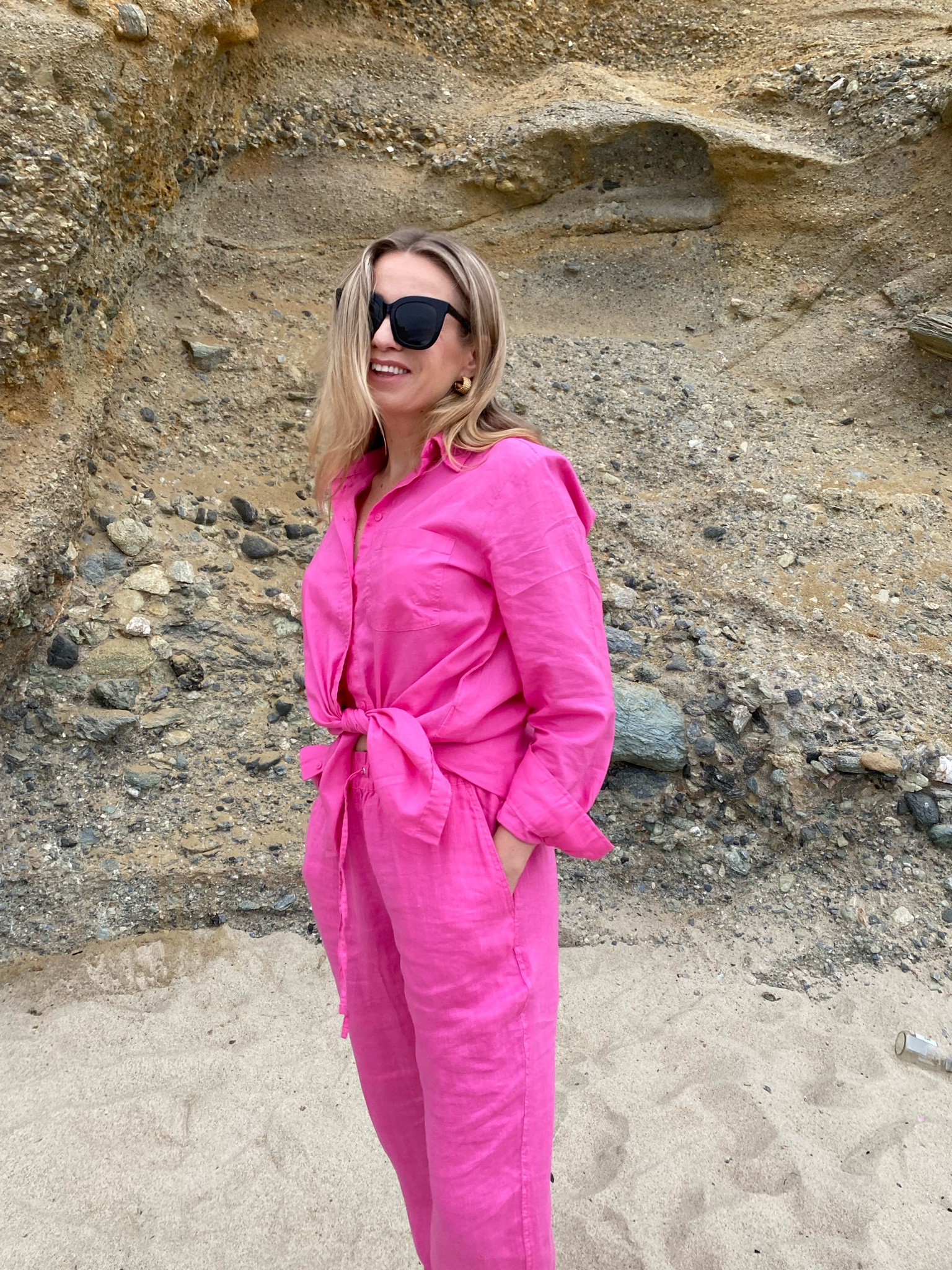 Pretty in Pink: 20 Playful Outfit Ideas for the Modern Romantic - Magic ...