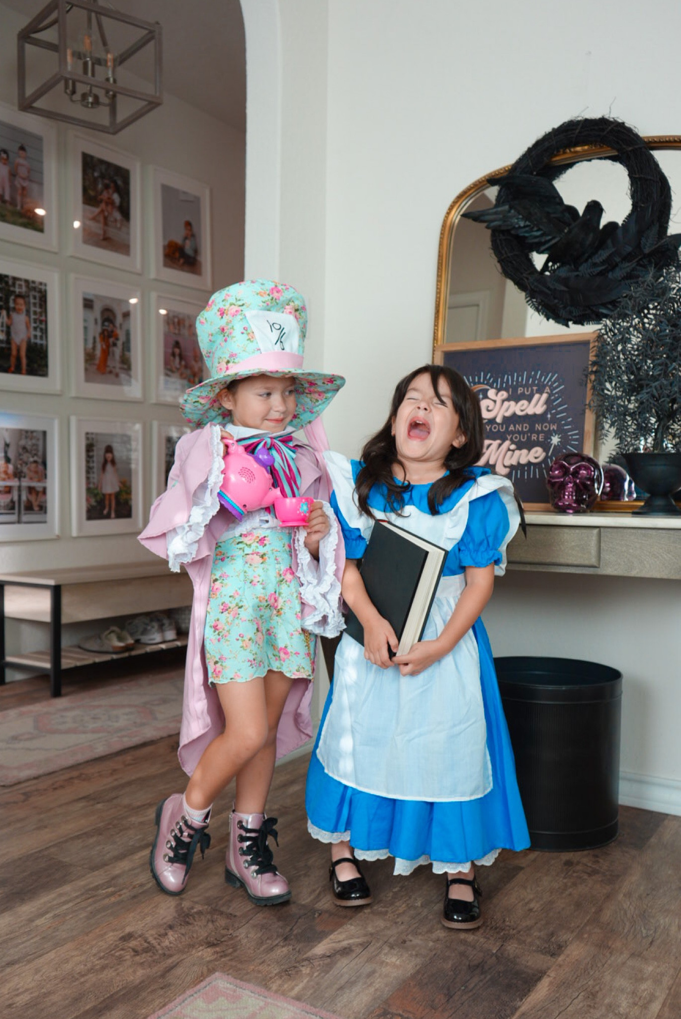 Mad Hatter Alice In Wonderland Costume For Girls