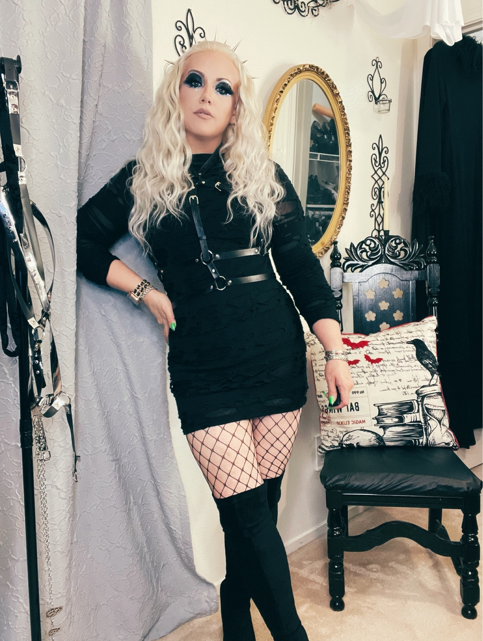 7 Bold Fishnet Outfit Ideas You Need to Try Now - Magic of Clothes