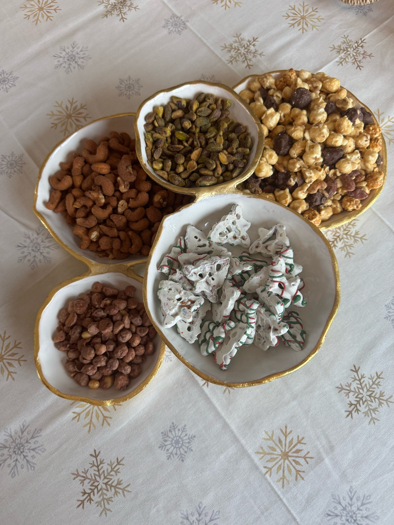5 Cluster Serving Tray Gold & White curated on LTK