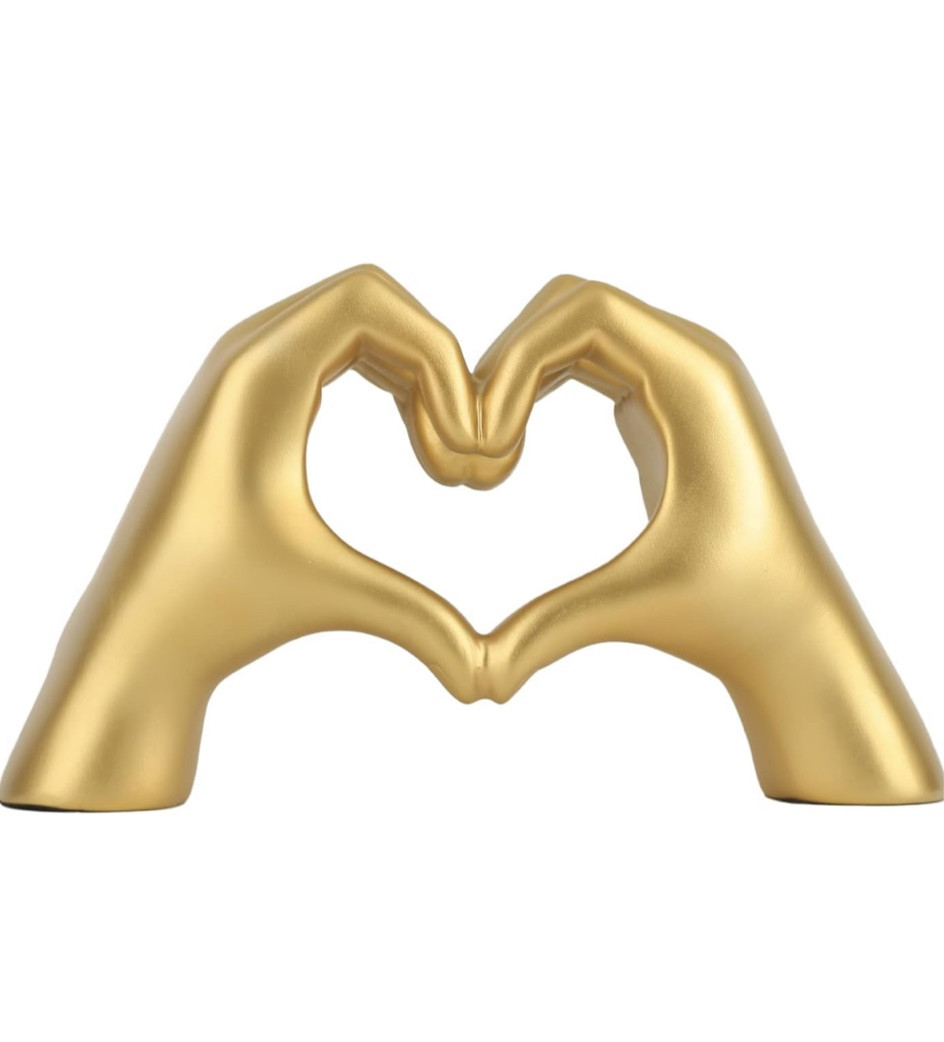 Hand Heart Taylor Swift