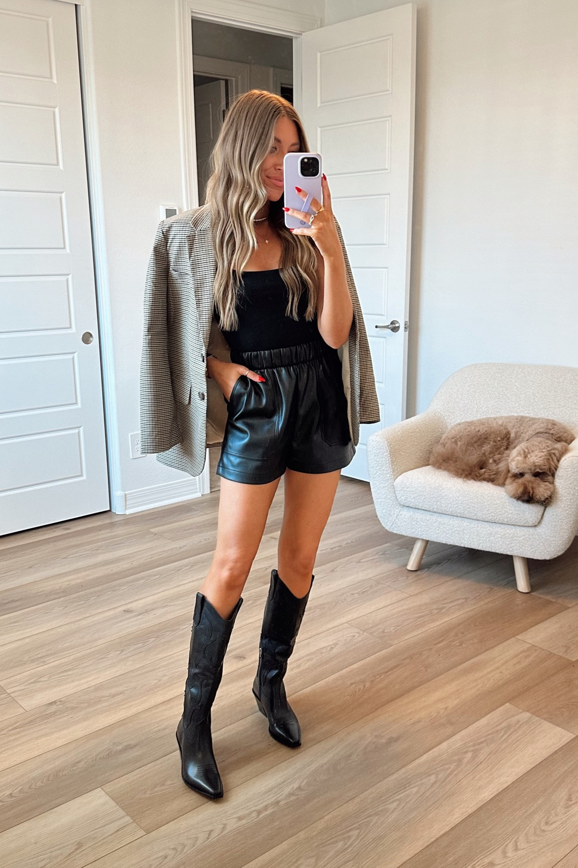 Effortless Edge: 3 Tips for Styling Boots with Shorts - Magic of Clothes