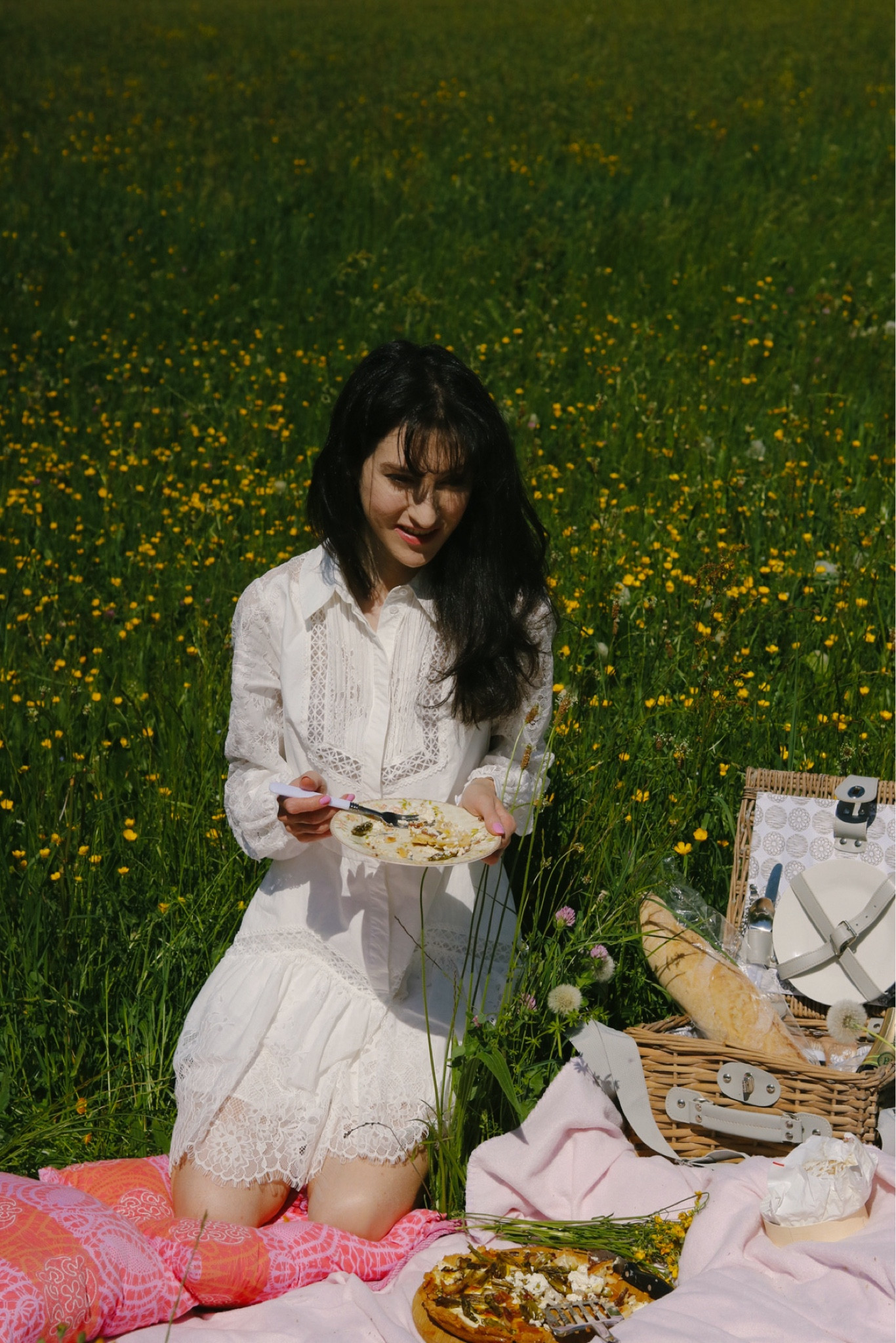 7 Chic and Casual Picnic Outfit Ideas to Elevate Your Style – Magic of ...
