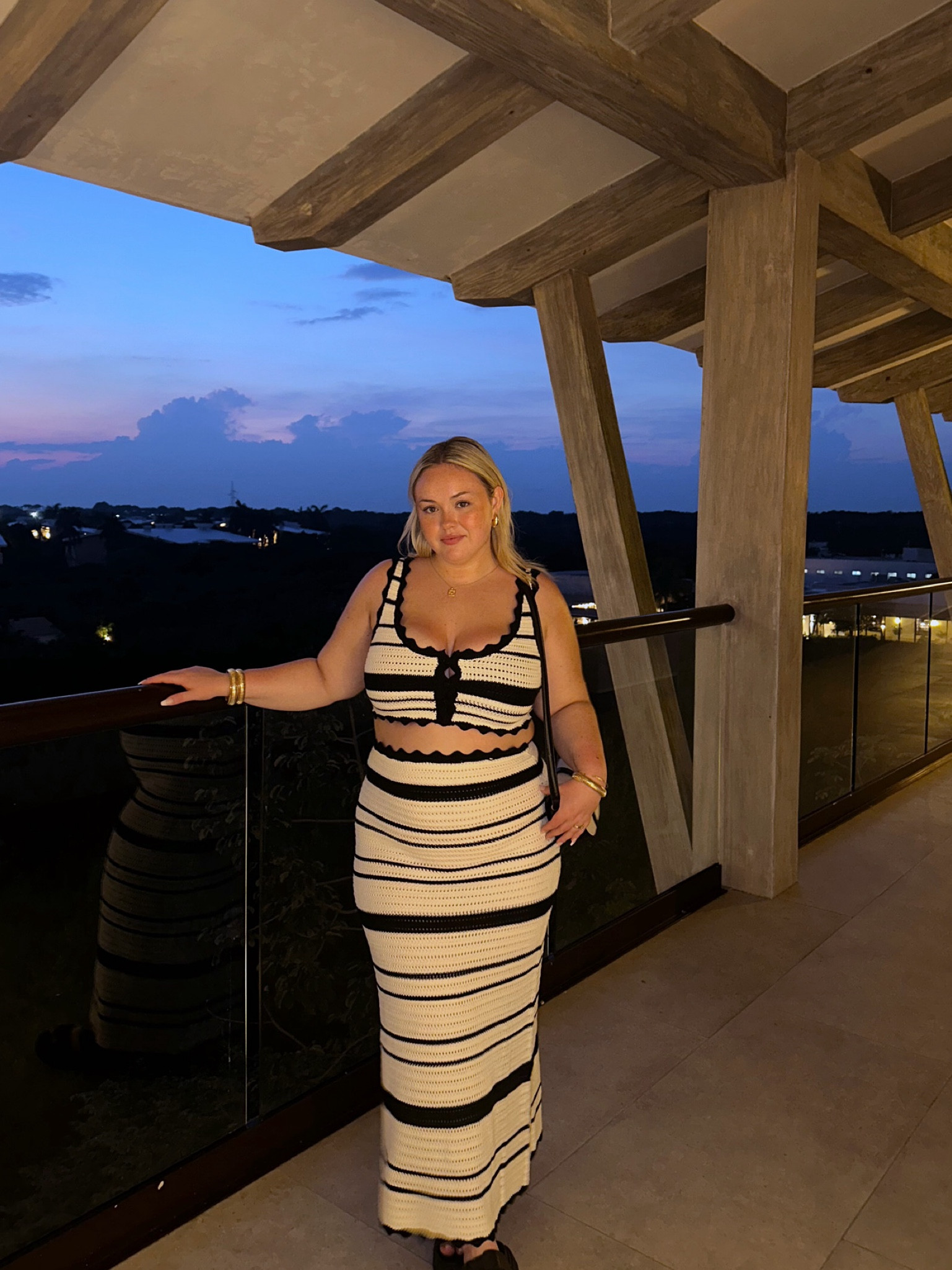 "Night Out Glam: Stunning Outfit Ideas for Plus Size Women to Turn ...