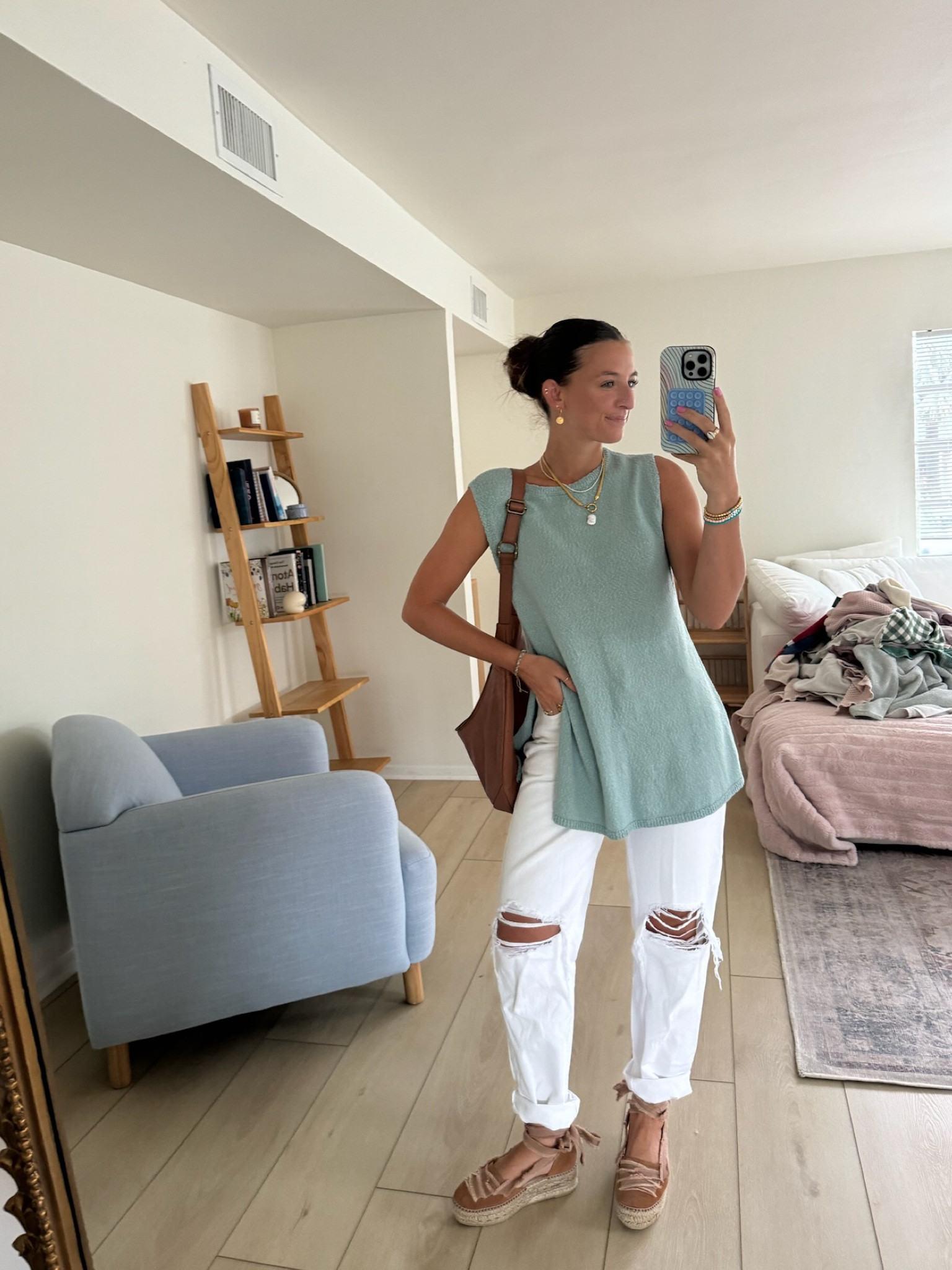 5 Key West Spring Outfit Ideas: Embrace the Season's Vibes - Magic of ...