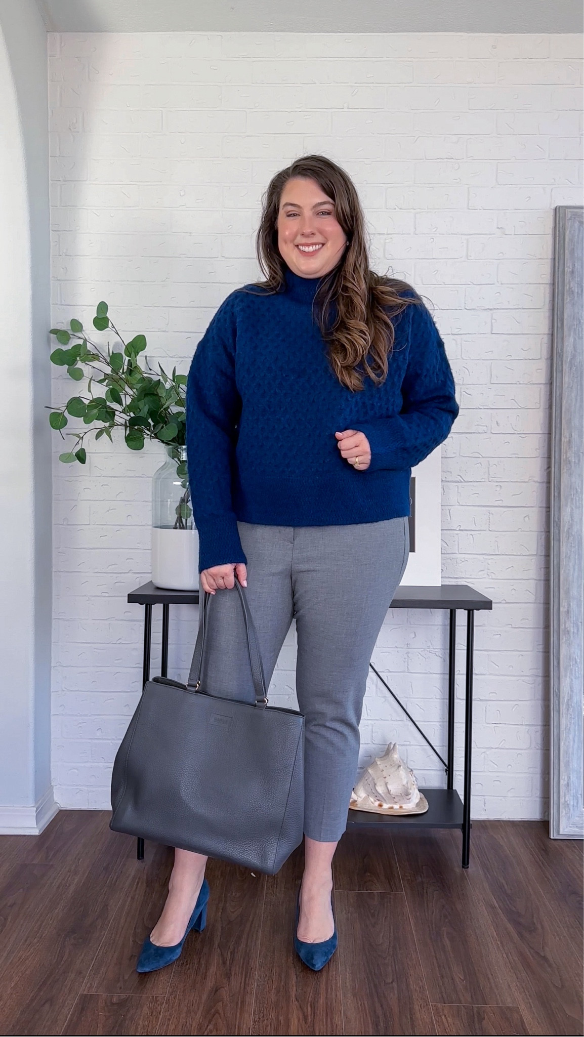 Navigate Navy Blue: 15 Sophisticated Outfit Ideas for All Seasons ...