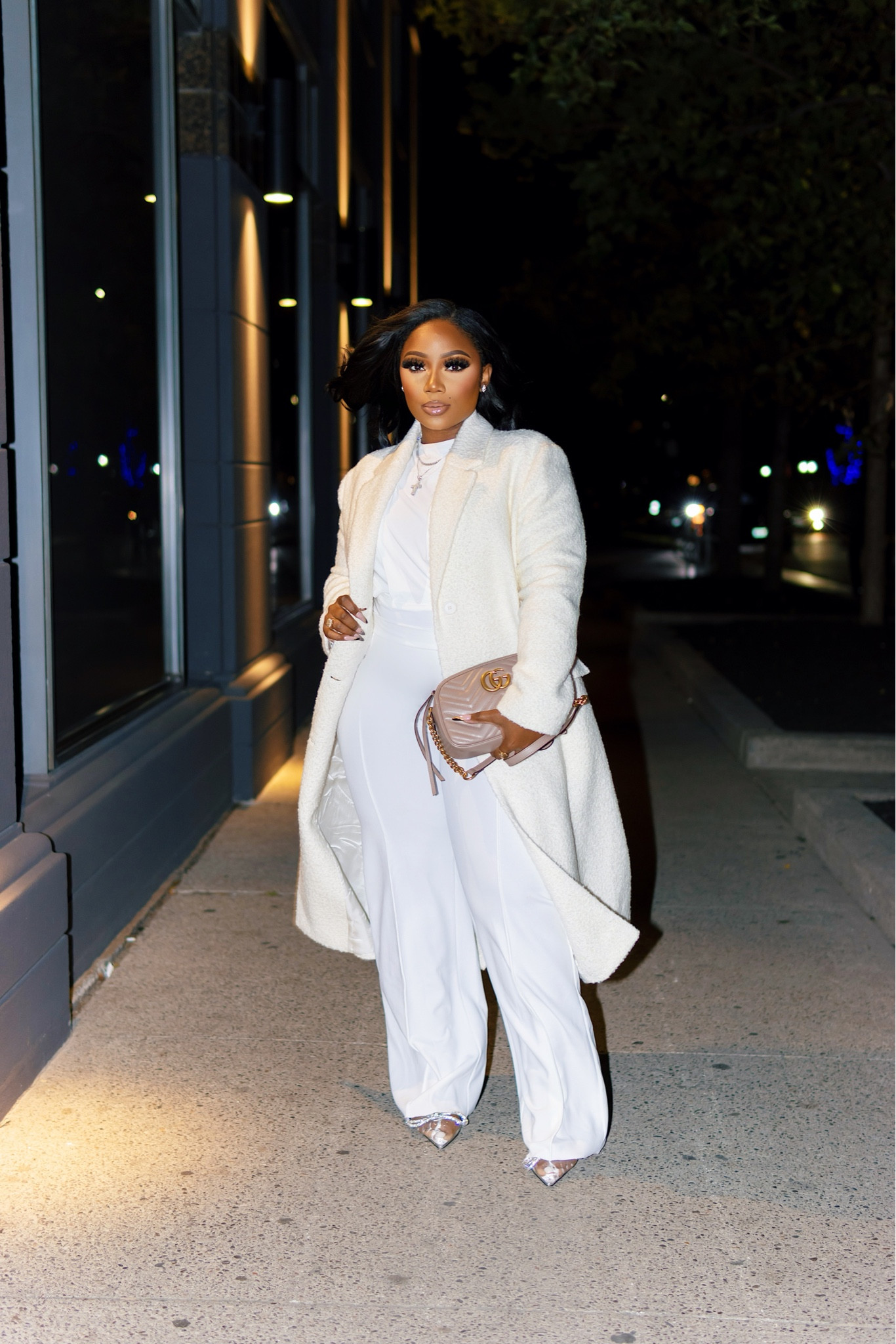 20 Stunning All-White Outfit Ideas: Embrace Elegance and Simplicity ...