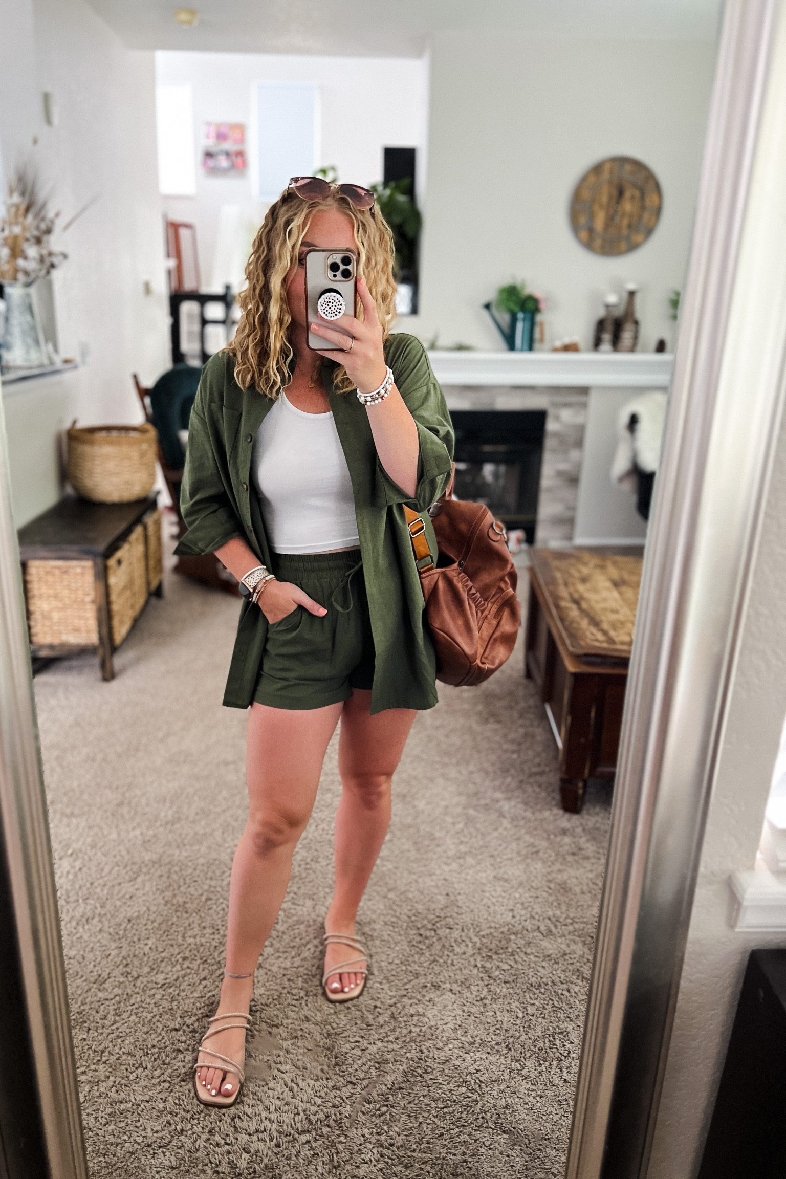 Go Green: 20 Fresh Outfit Ideas to Embrace Nature's Palette - Magic of ...