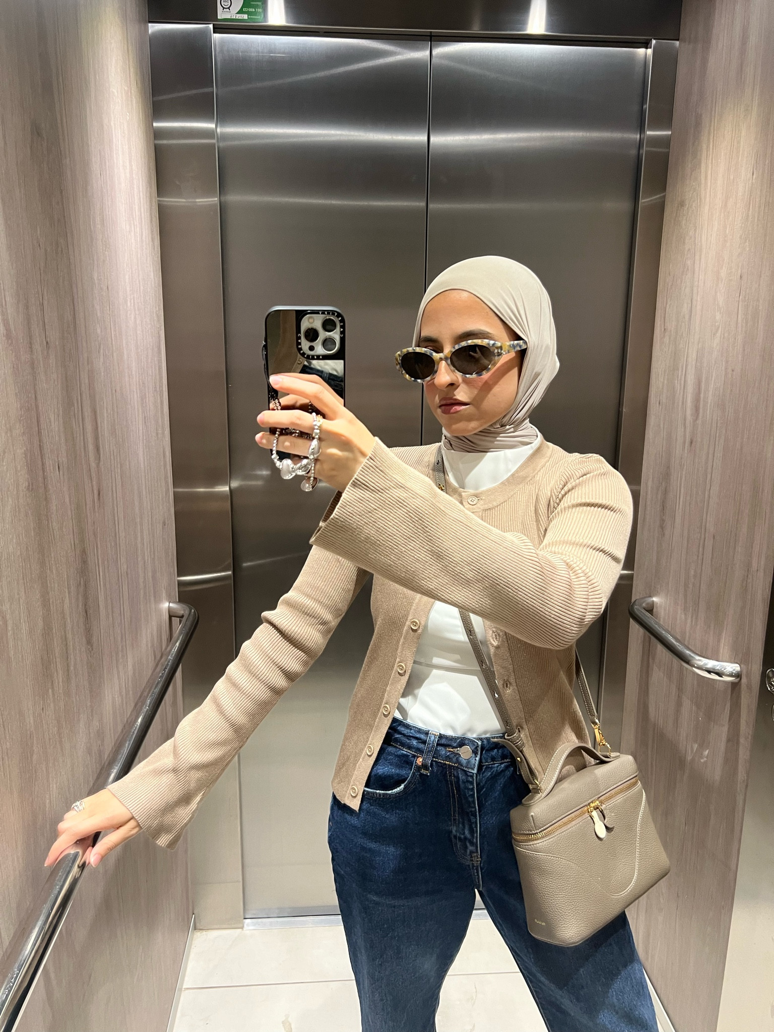 7 Stylish Hijab-Friendly Outfit Ideas for University – Magic of Clothes