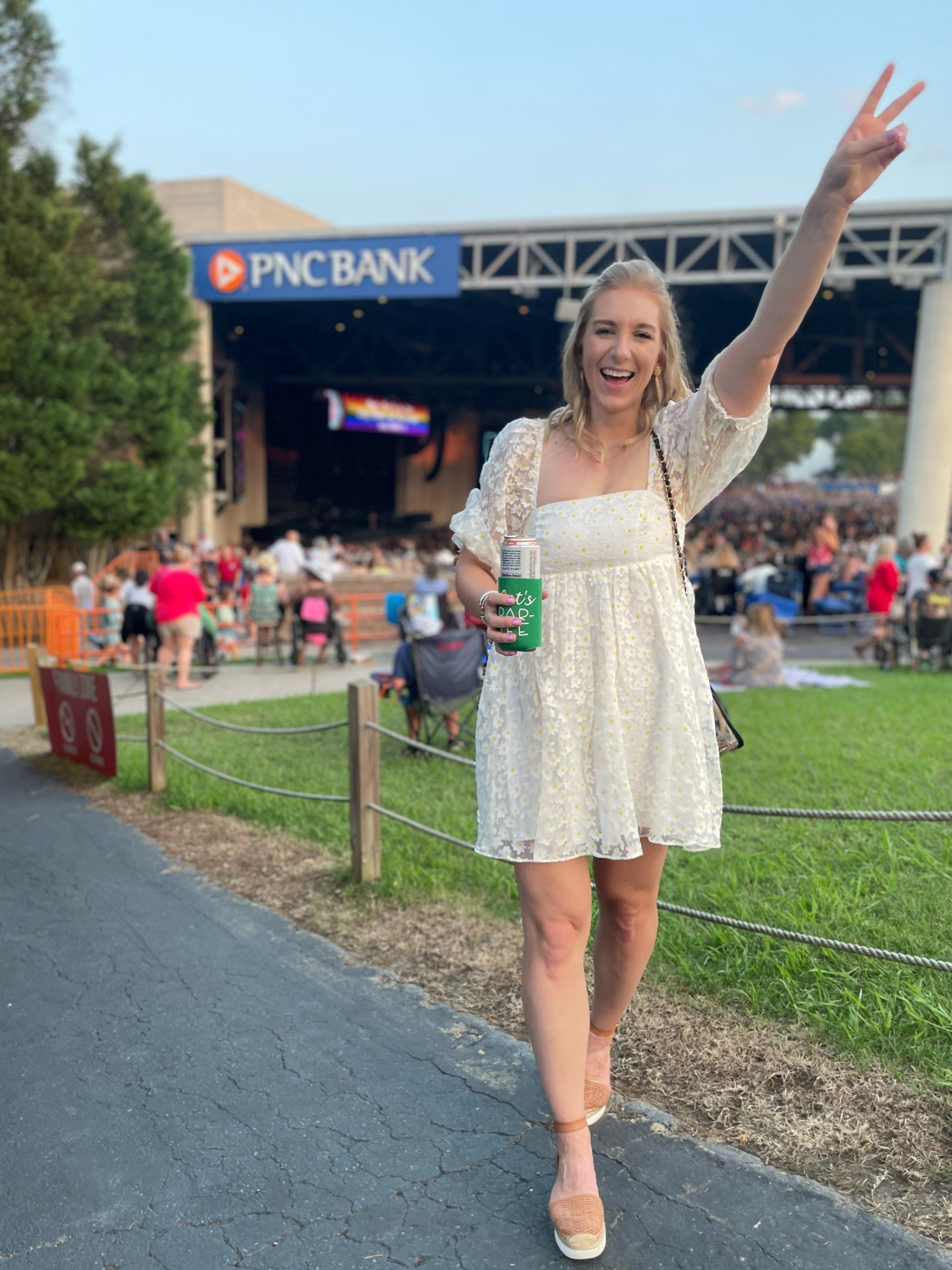 Taylor Swift Concert Outfit Inspiration - Magic of Clothes