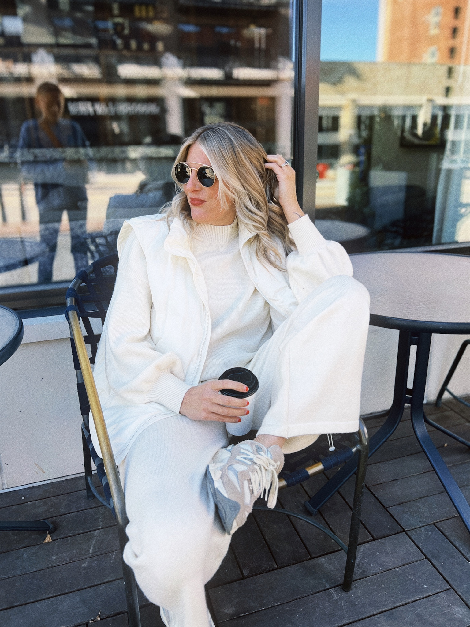 20 Stunning All-White Outfit Ideas: Embrace Elegance and Simplicity ...