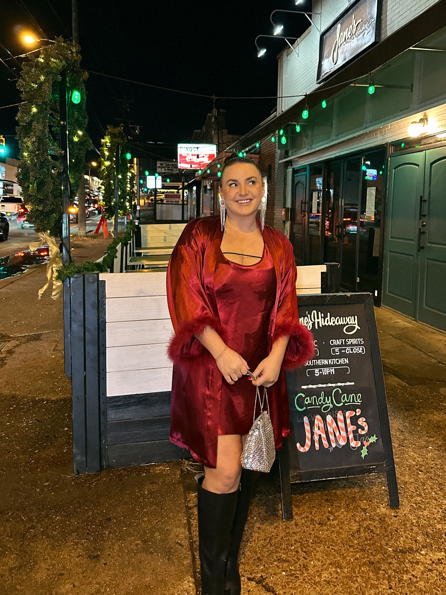 Steal the Spotlight: Stylish Outfits for Your Next Comedy Show – Magic ...