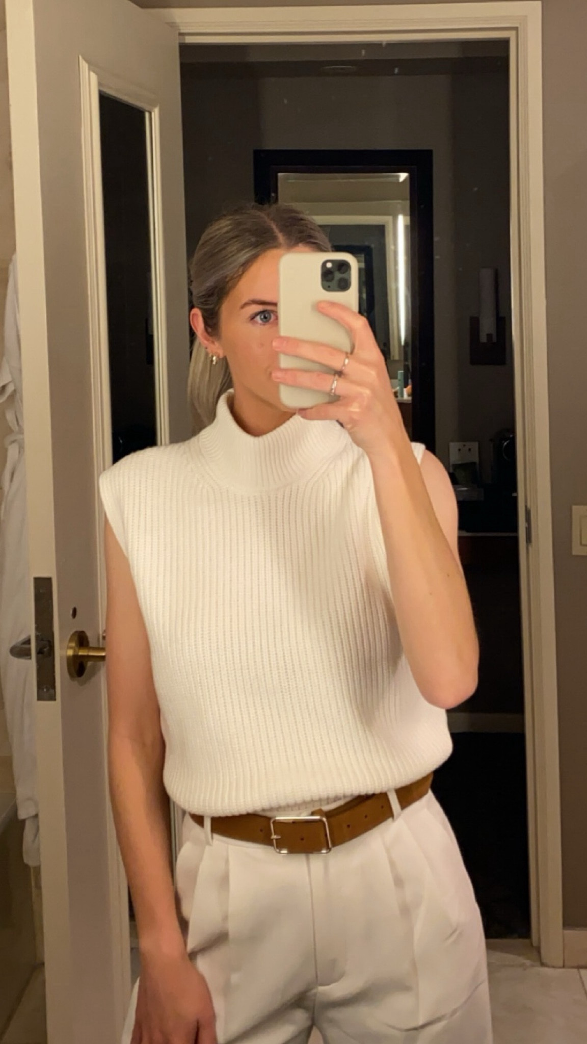 "Empower Your Wardrobe: Chic and Professional Outfits for the Modern ...