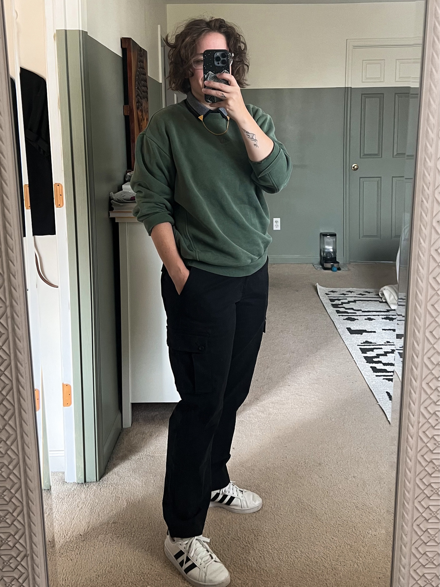 "10 Trendsetting Non-Binary Outfit Ideas to Elevate Your Style in 2023 ...