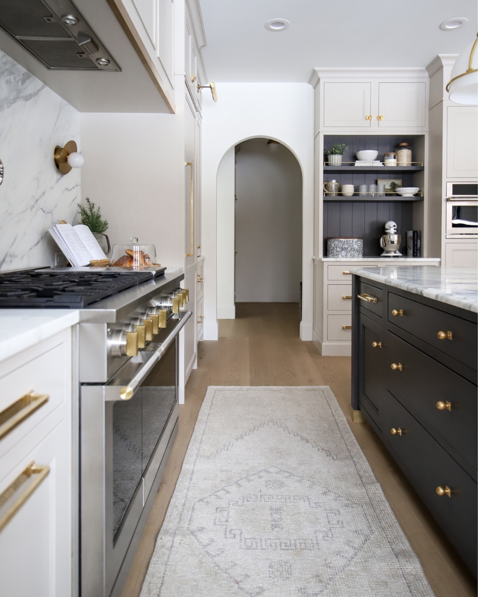 Gallery Rail Traditional 1" curated on LTK