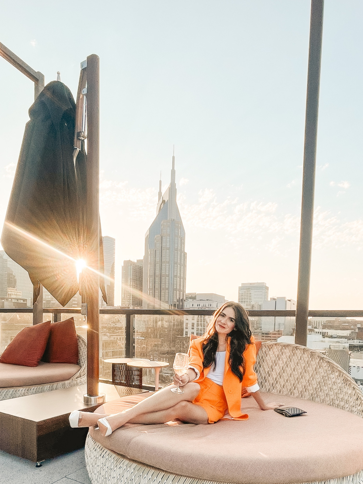 10 Chic Dubai Winter Outfits to Elevate Your Style Game - Magic of Clothes