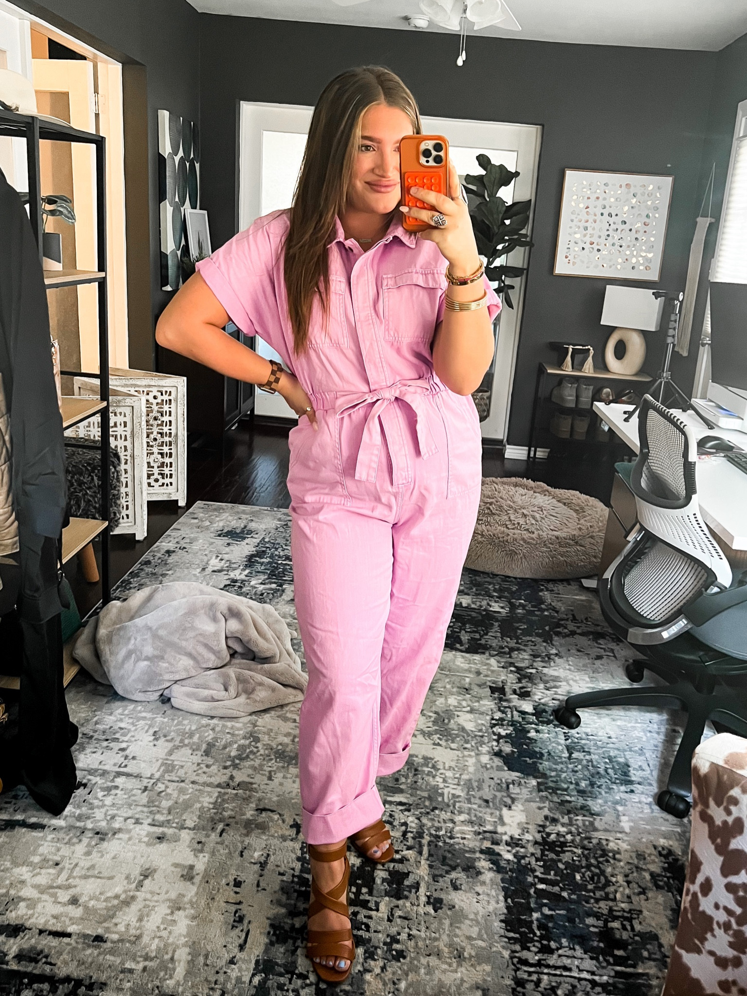 Pretty in Pink: 20 Playful Outfit Ideas for the Modern Romantic - Magic ...