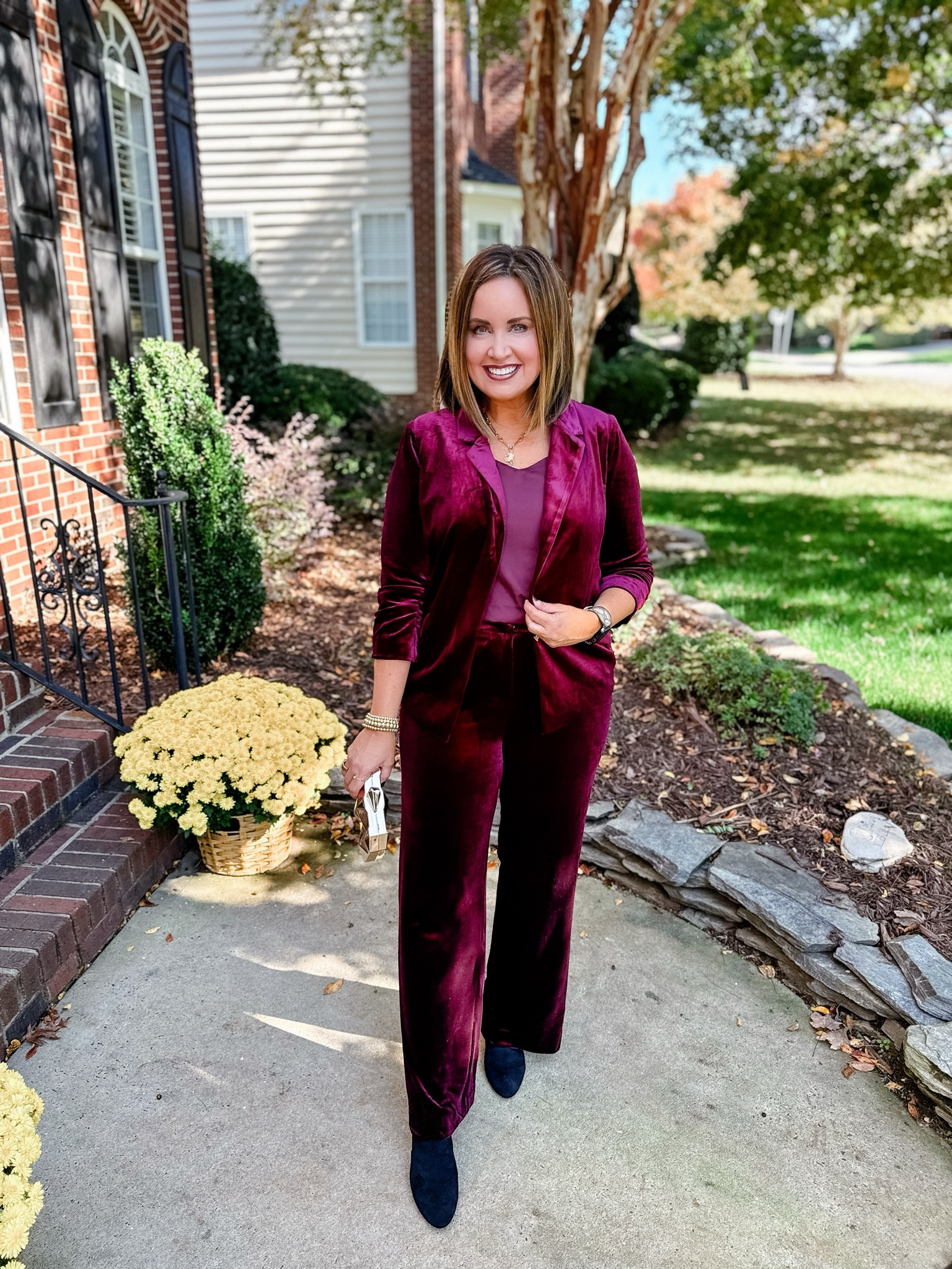 Opulent Elegance: 7 Velvet Pants Outfit Inspirations - Magic of Clothes