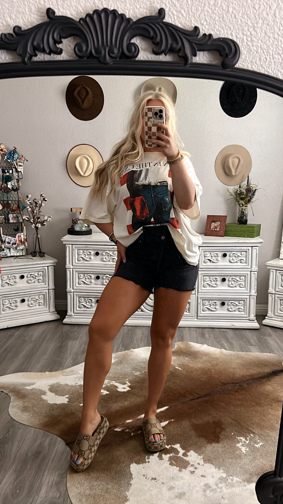 Classic Bruce Springsteen Concert Attire Suggestions - Magic of Clothes