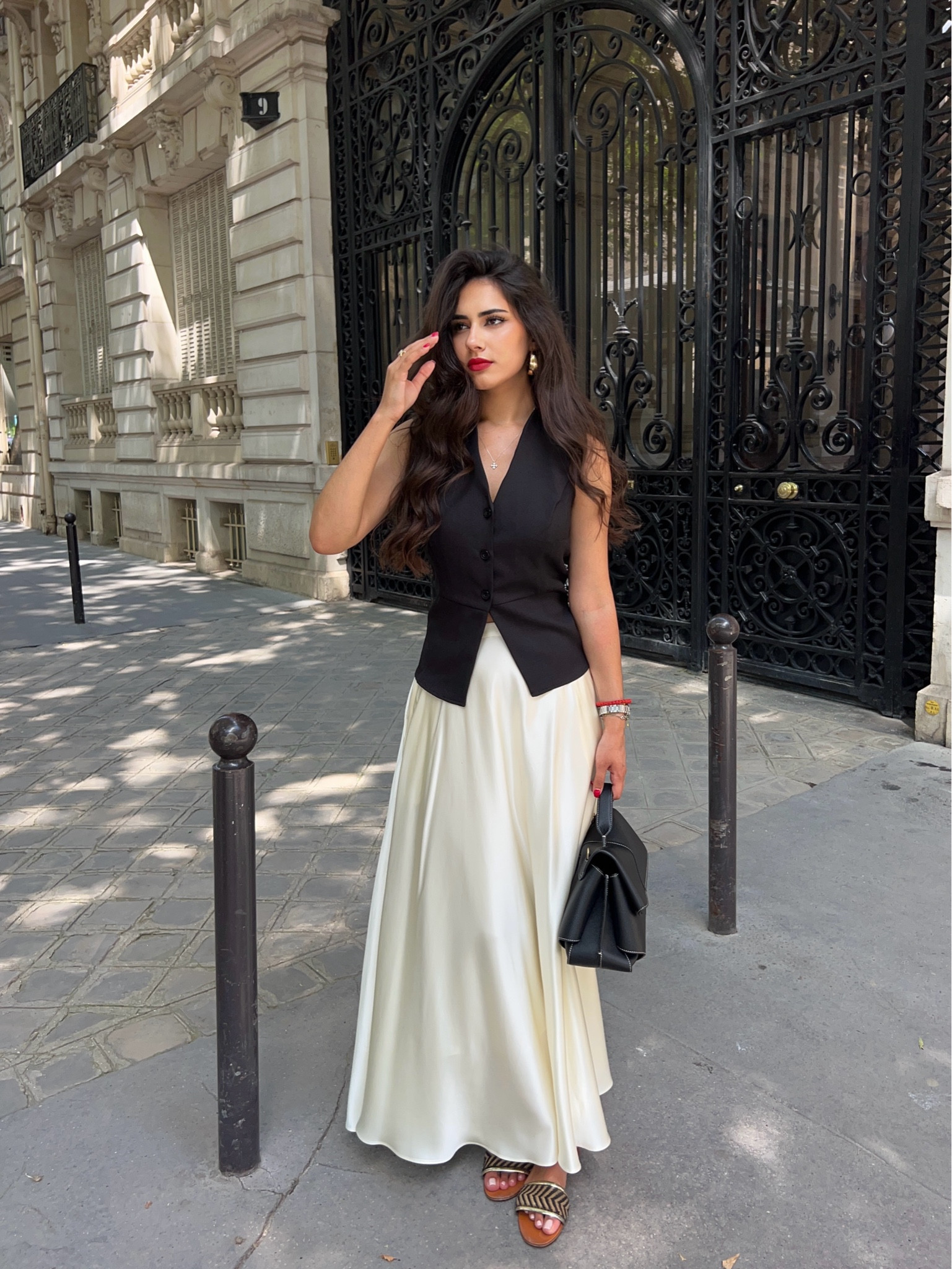 10 Chic and Professional Teacher Outfit Ideas to Elevate Your Classroom ...