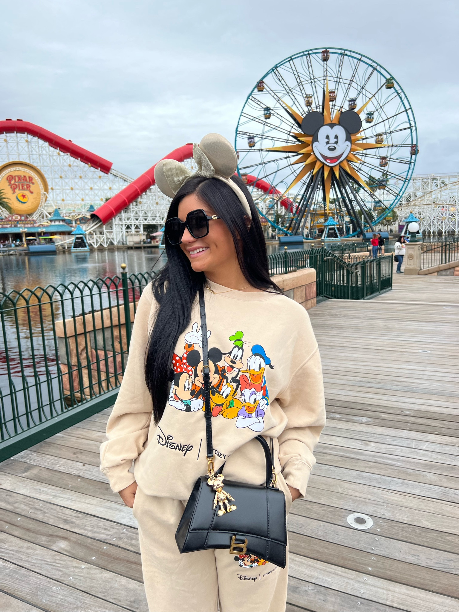 "Ultimate Disneyland Summer Outfits to Beat the Heat in Style!" - Magic ...