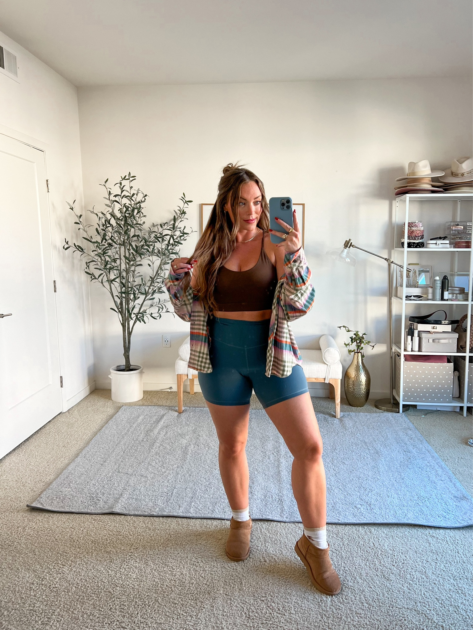 7 Chic Biker Shorts Outfits for a Sporty Look - Magic of Clothes